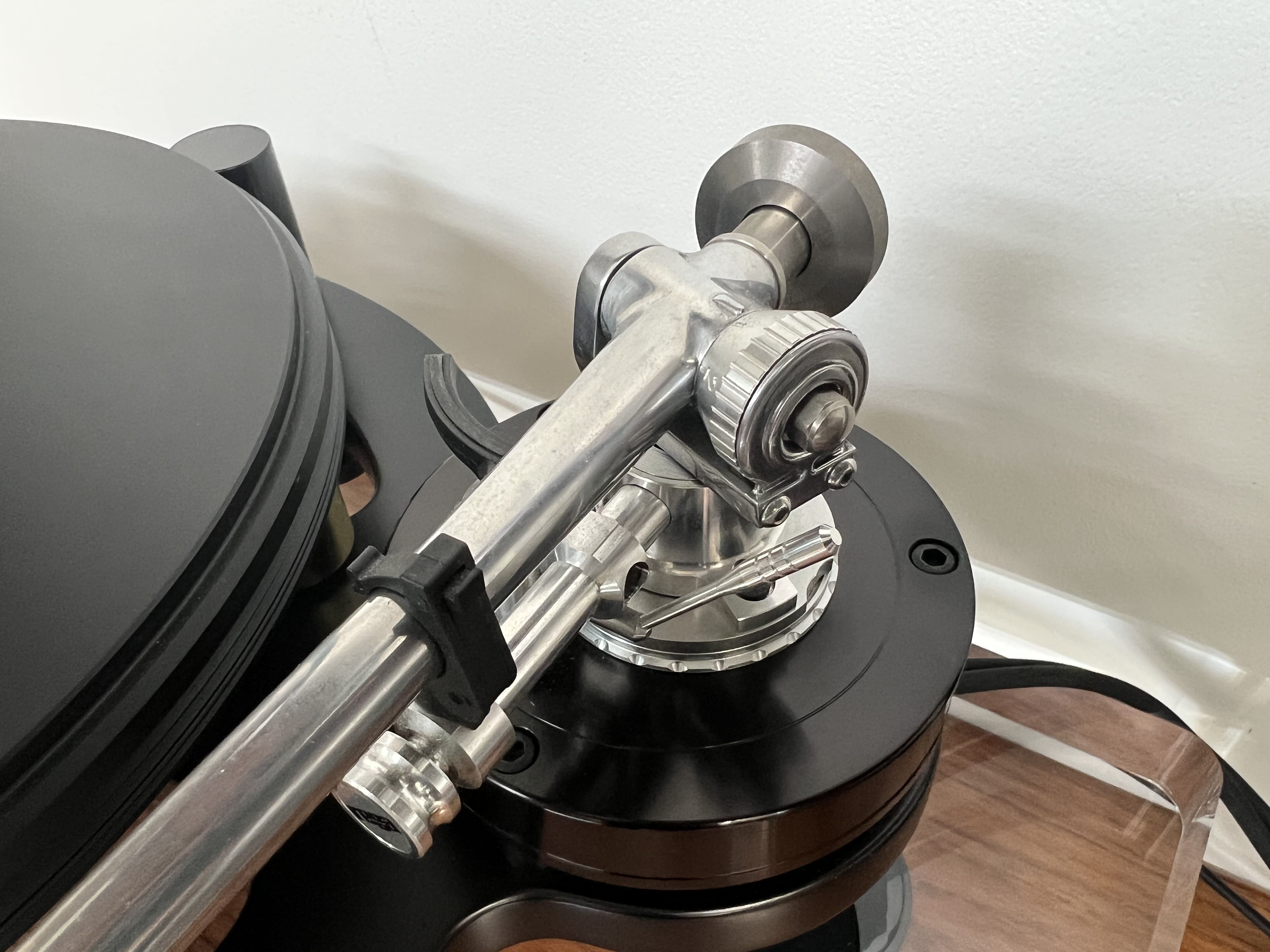 SOLD ELSEWHERE: Michell Gyro Dec SE and Rega RB2000 tonearm - Stereo ...