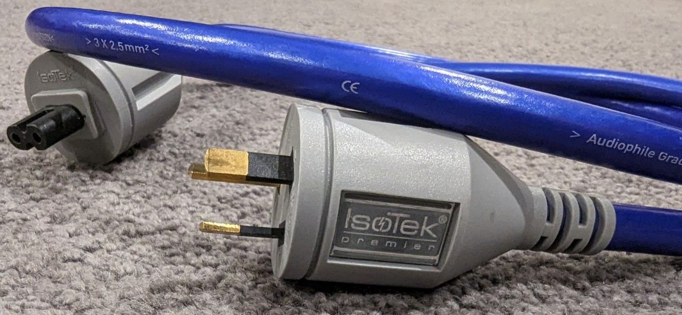 Graham Slee Accession MC Phono, Enigma PSU1 & Isotek Premier - Stereo ...