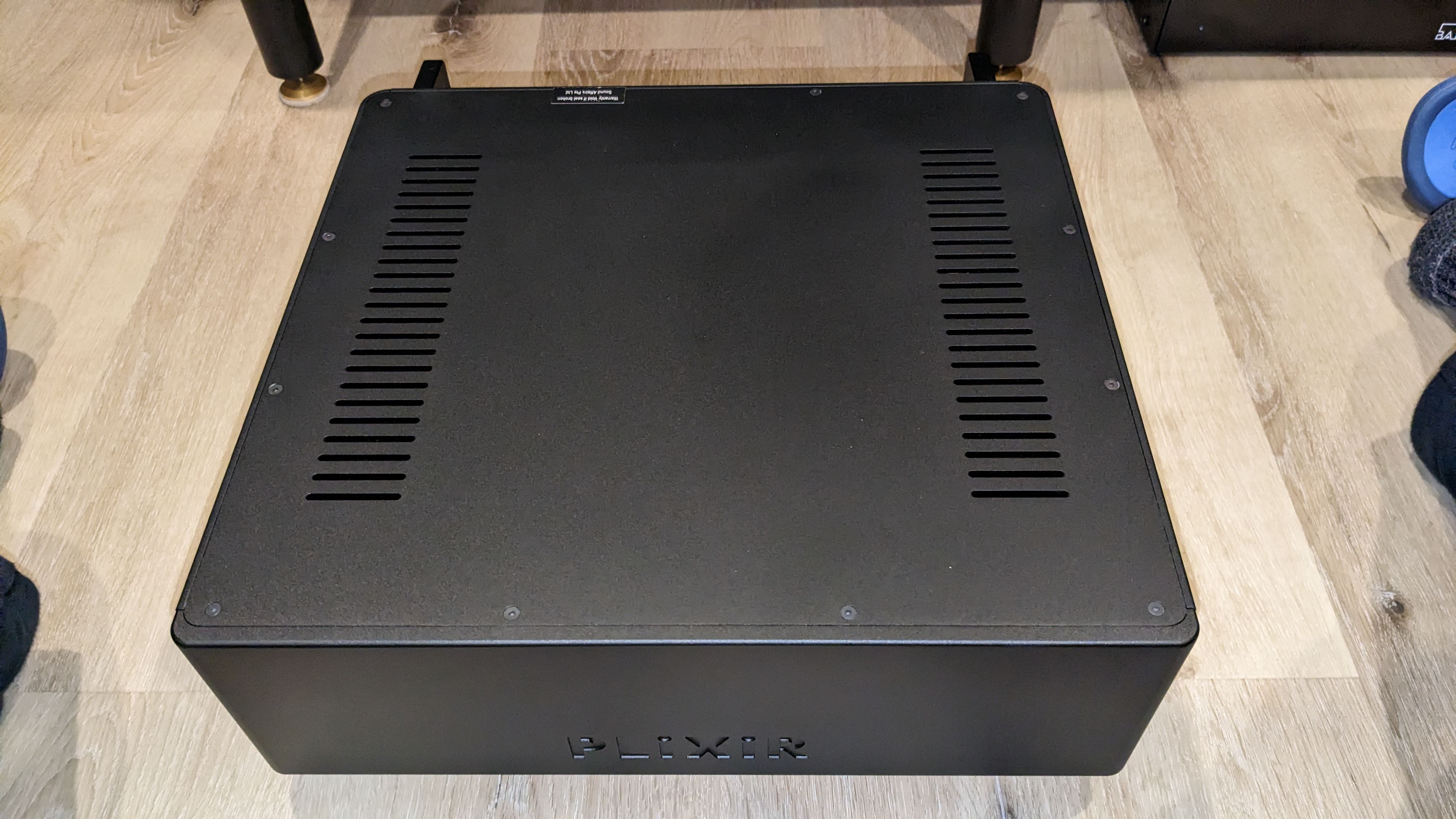 WITHDRAWN - PLiXiR Elite BAC 3000 power conditioner (240v) - Stereo ...