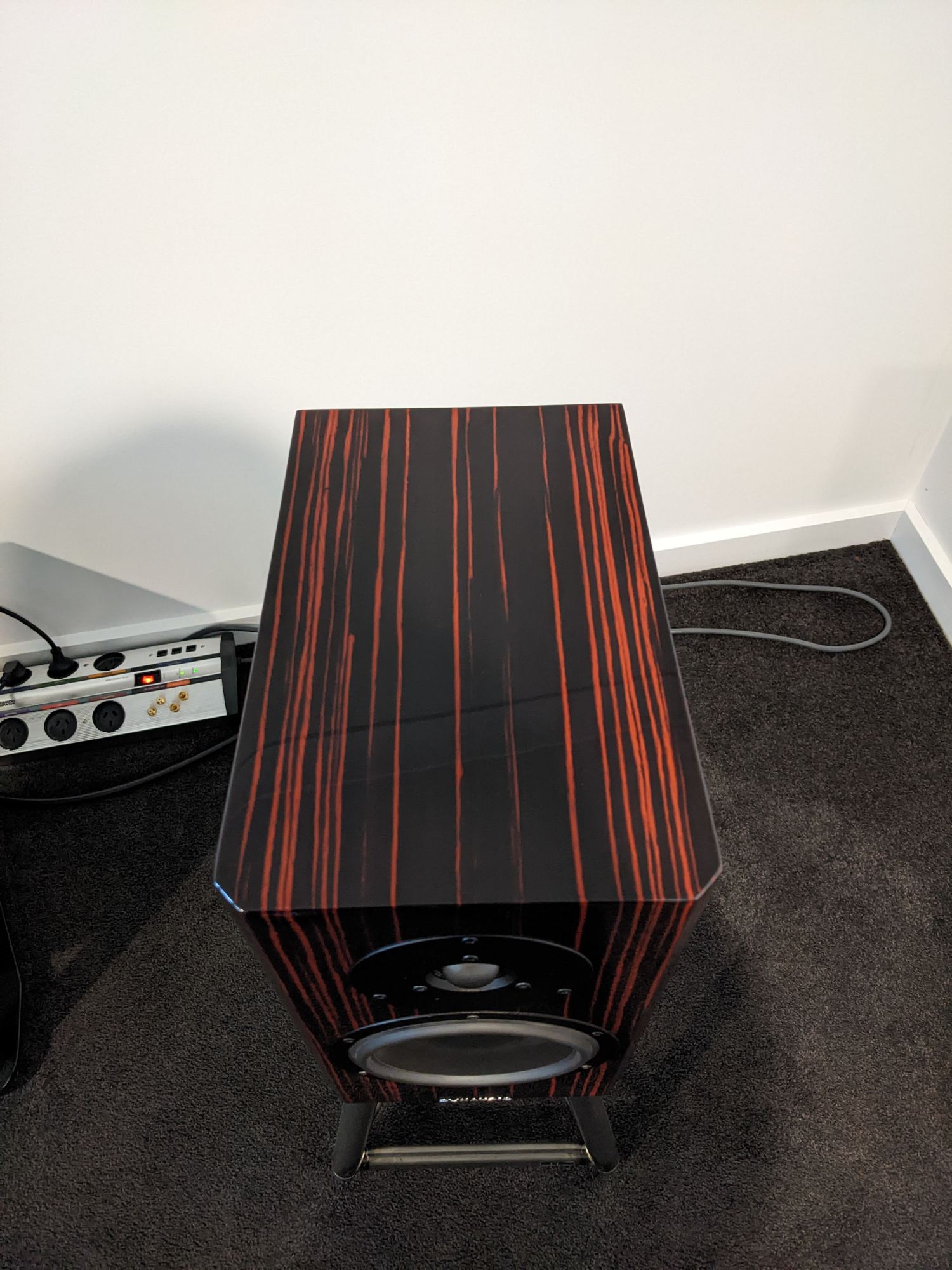 Dynaudio Special 40 speakers (Black Vine) - Stereo, Home Cinema, Headphones Components - StereoNET