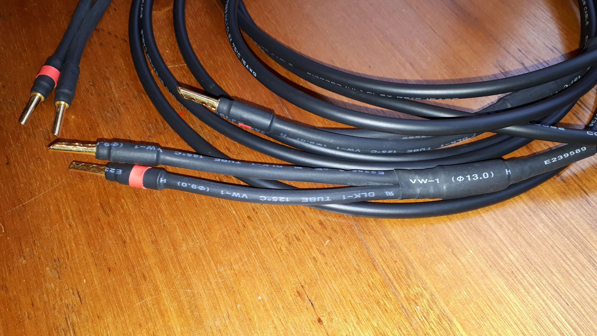 Mogami 3082 speaker cable - 3m - Hi-Fi and Cinema Cables & Accessories - StereoNET