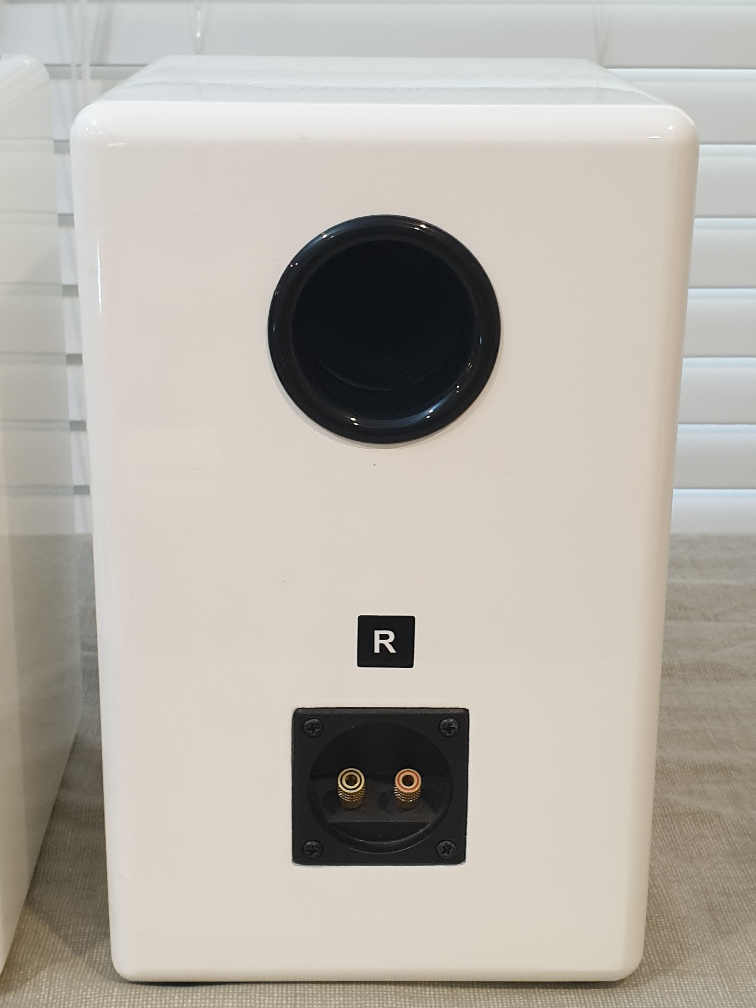 Epoz Aktimate mini active speakers - White - Stereo, Home Cinema ...