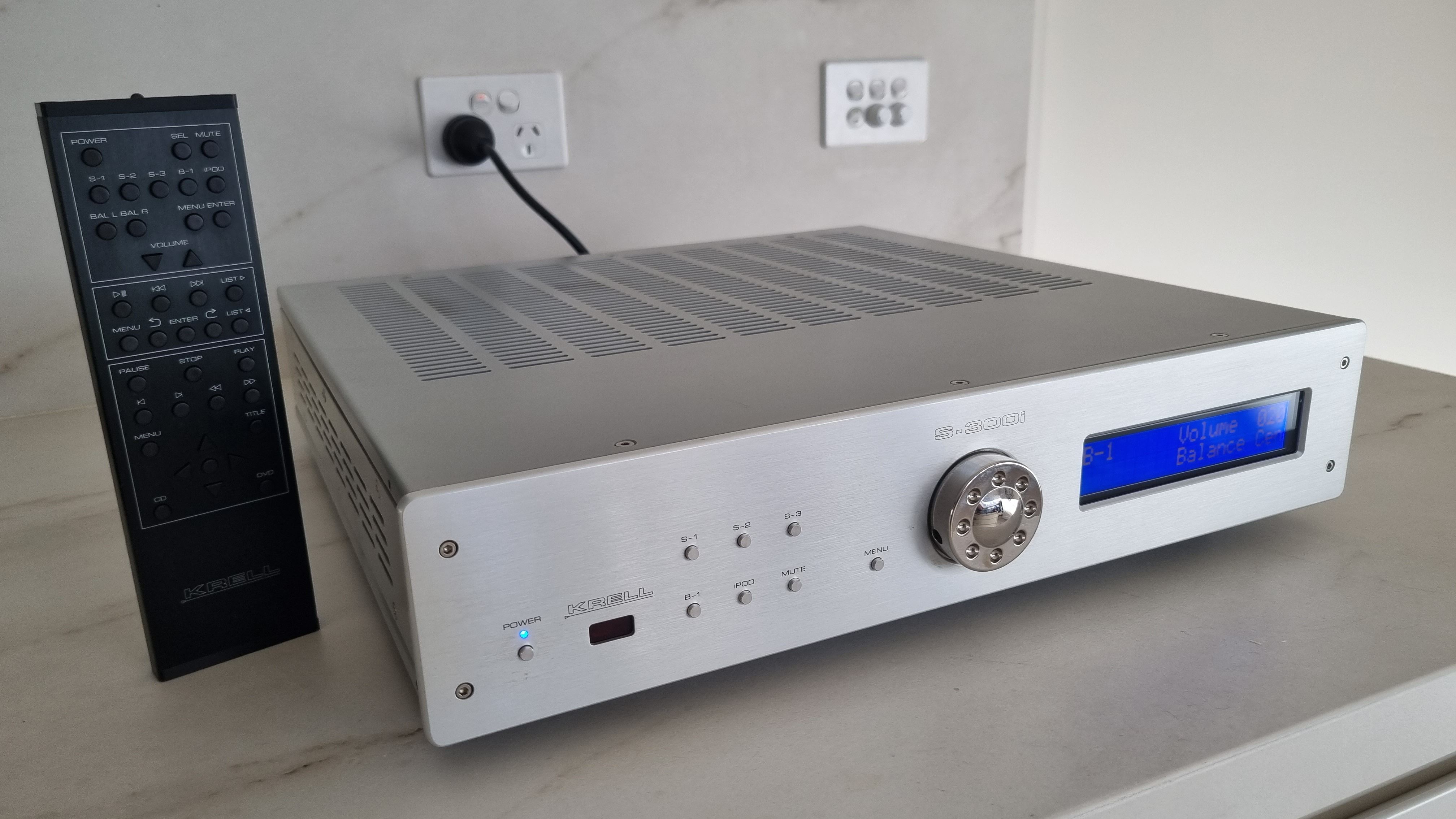 Krell S300i Integrated Amplifier in Prestine Condition - Stereo, Home ...