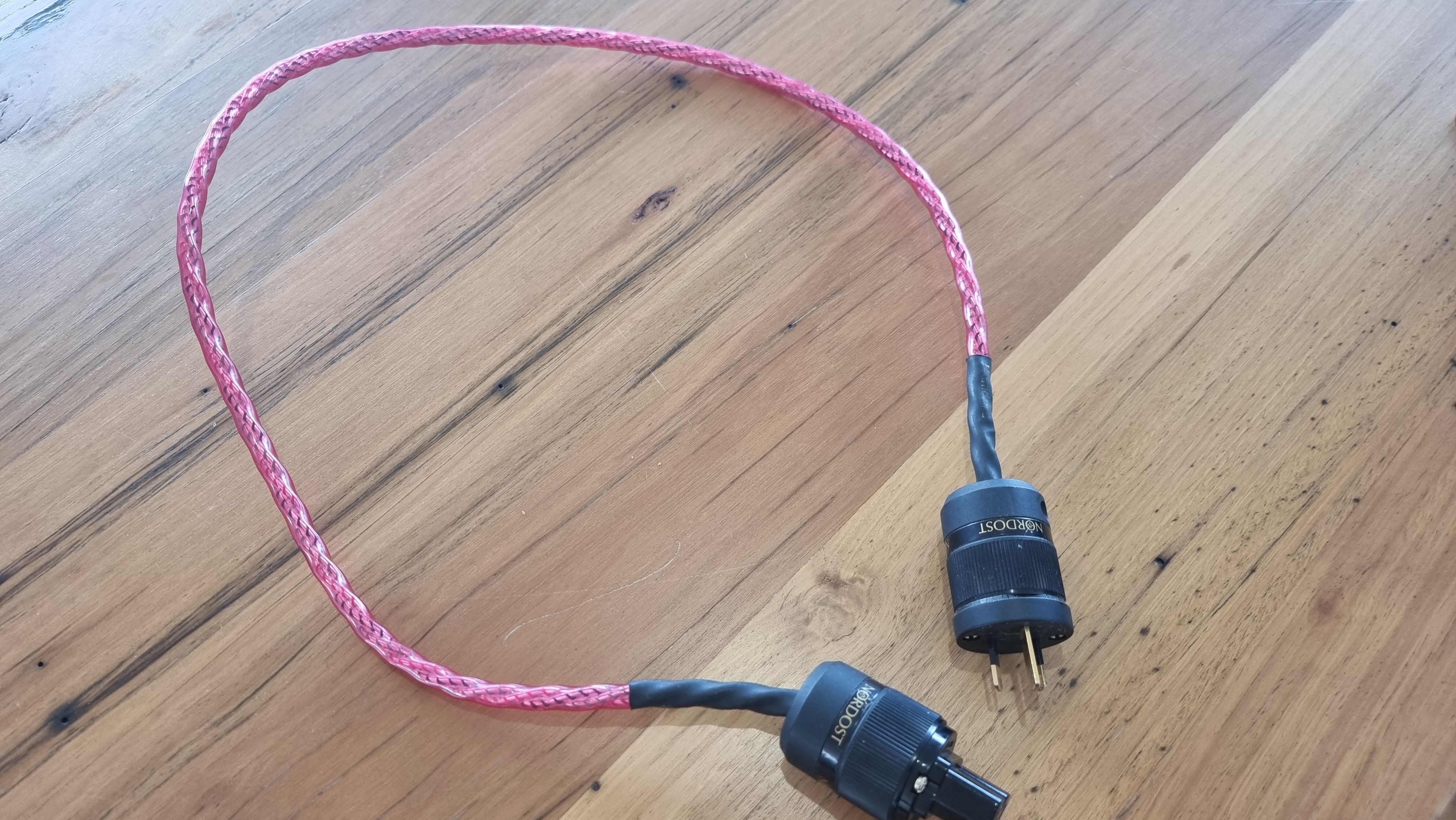 Nordost Heimdall 2 Power Cable 1m IEC - Hi-Fi and Cinema Cables ...