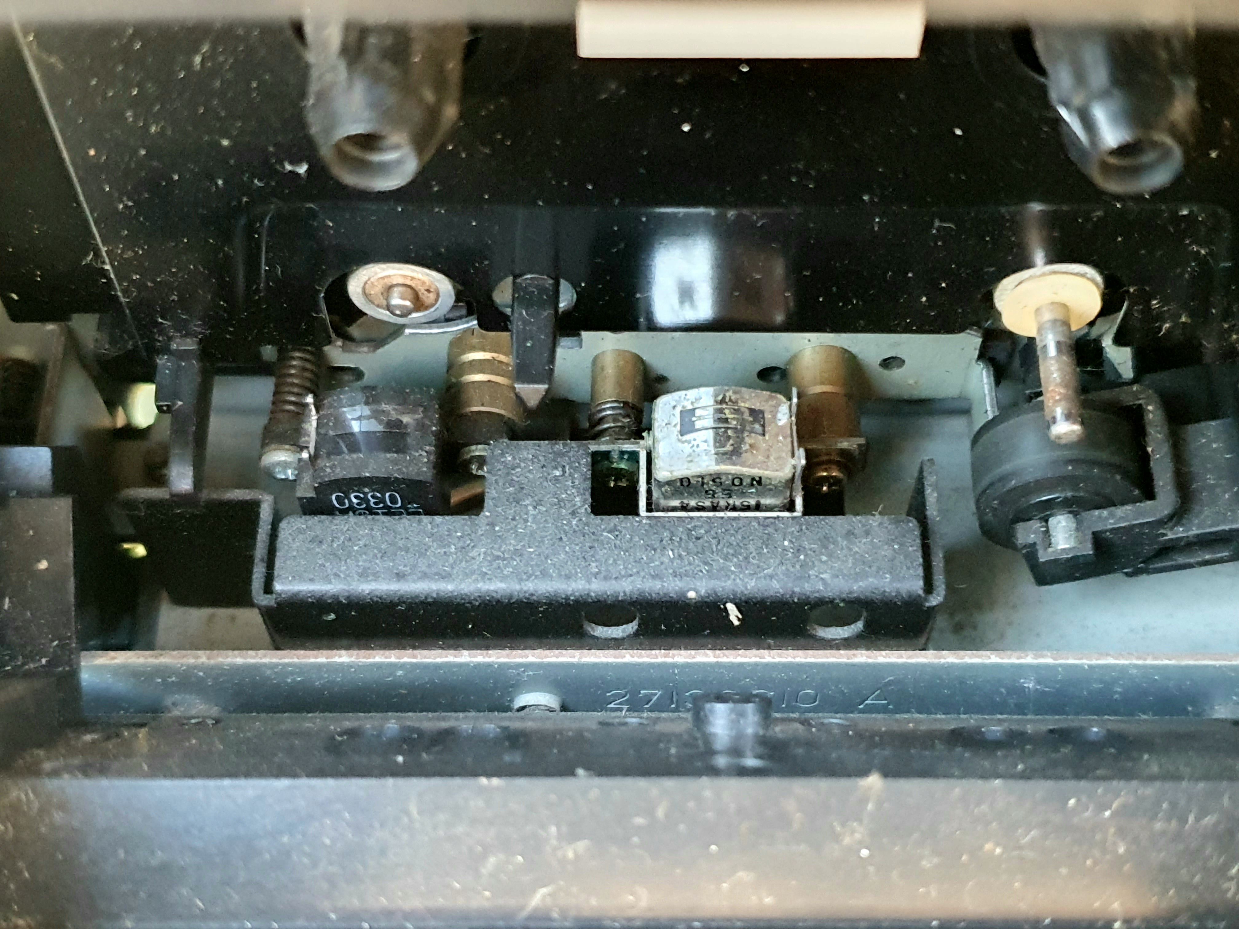 TAKEN: Onkyo TA-2400 cassette deck. Dead. Renovators delight? | Pay it ... TAKEN: Onkyo TA-2400 cassette deck. Dead. Renovators delight? | Pay it ...