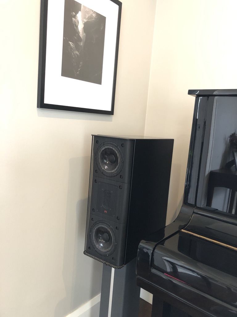 Gryphon Mojo Speaker System (stands included) - Stereo, Home Cinema ...