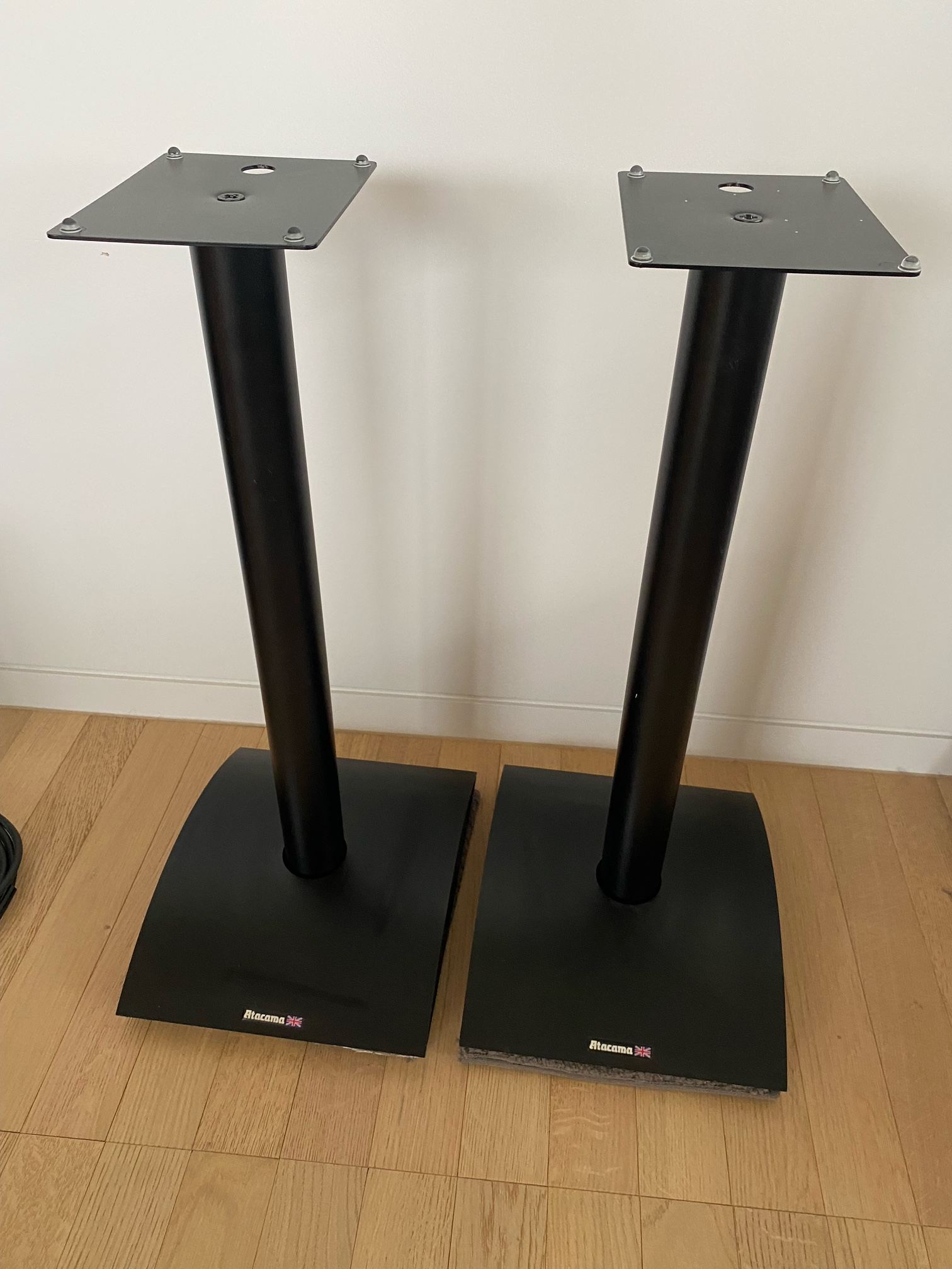 Atcama Estilo 6 black speaker stands - Hi-Fi and Cinema Cables ...