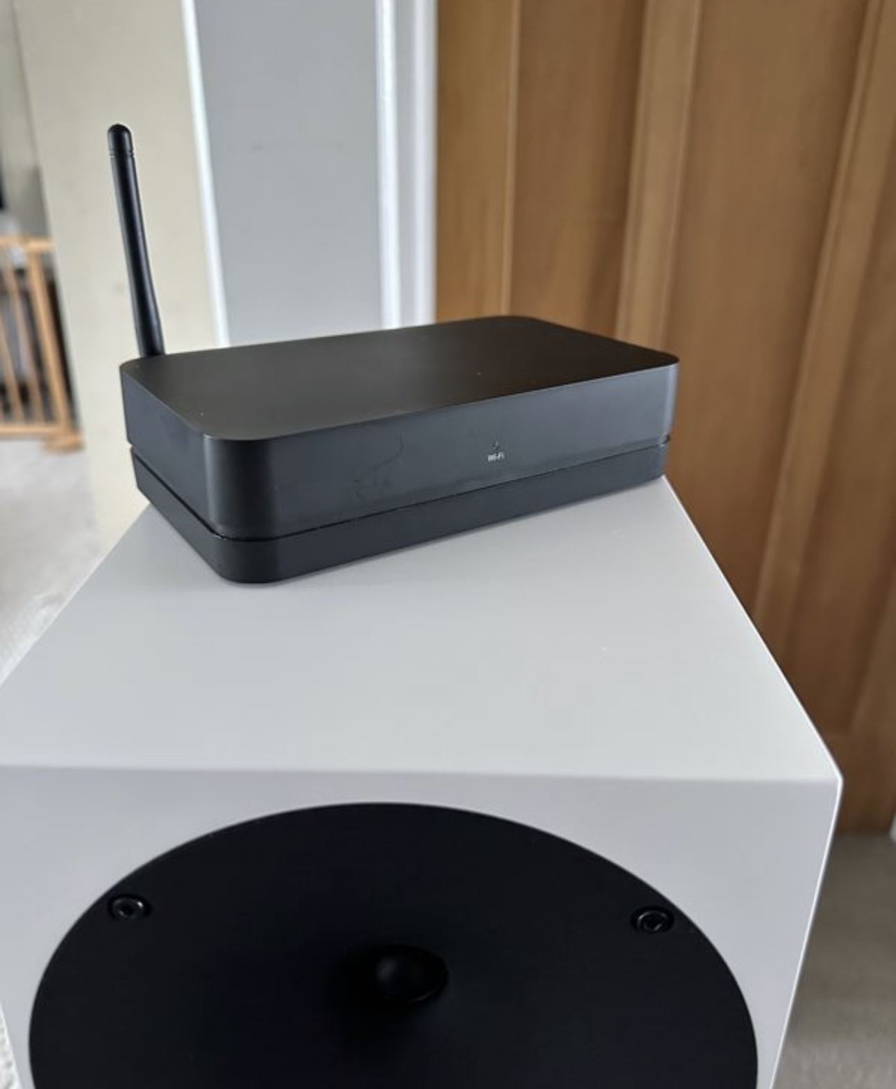 Buchardt A500 speakers, stands and Platin Hub - Stereo, Home Cinema ...