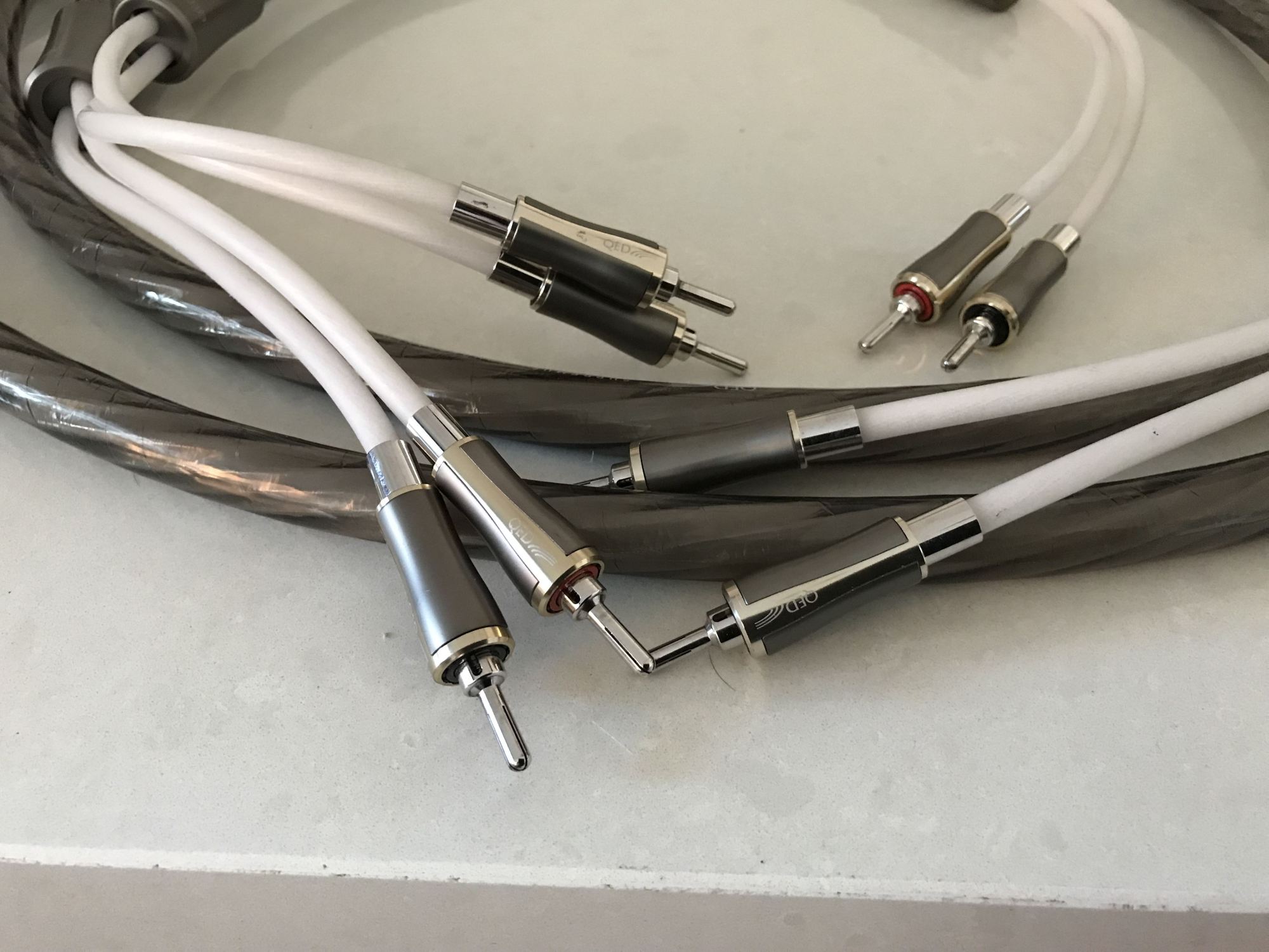 QED Supremus spk cable 3 mt - Hi-Fi and Cinema Cables & Accessories ...