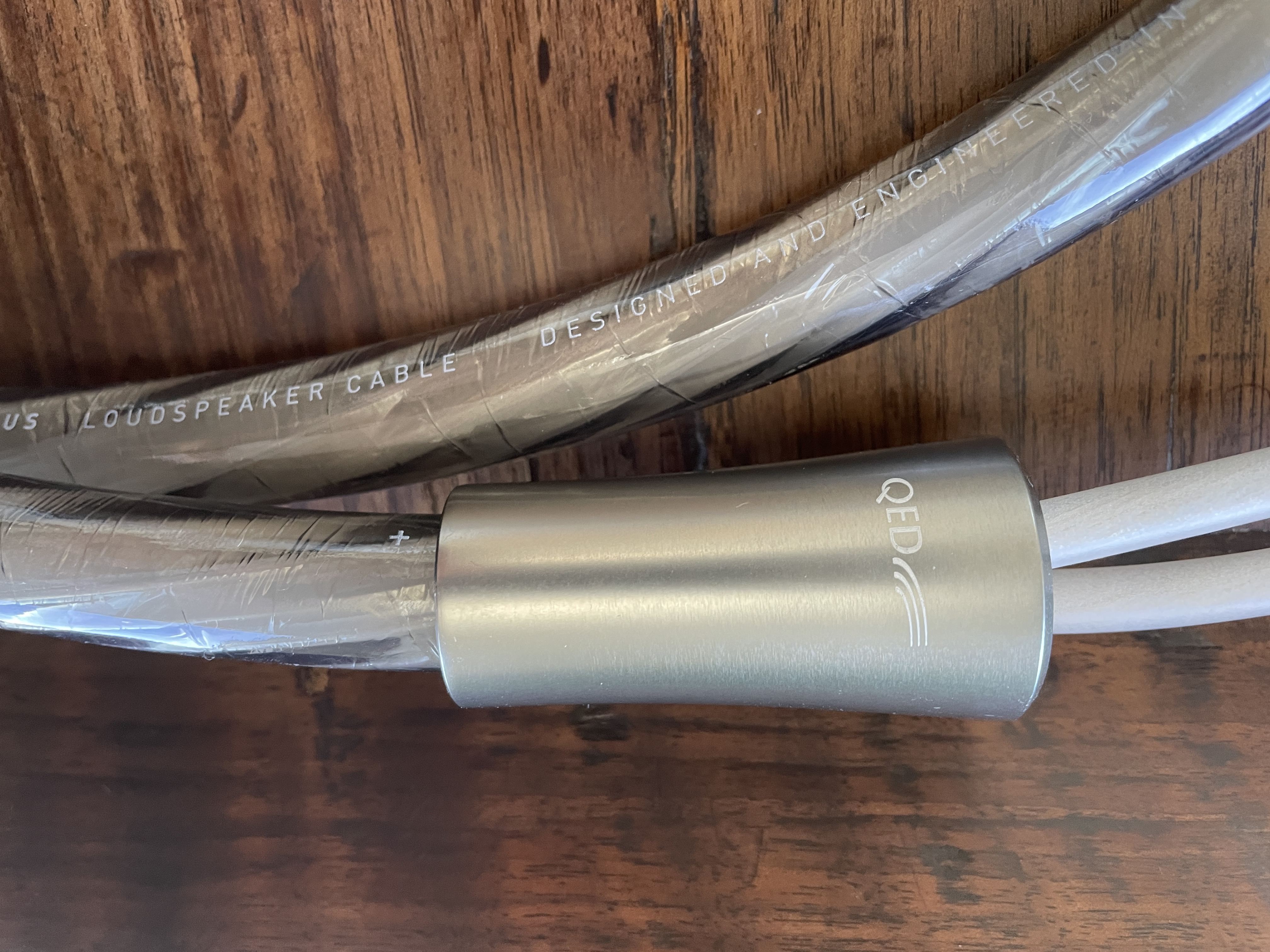 QED Supremus Speaker Cable 2.5 metres - Hi-Fi and Cinema Cables ...