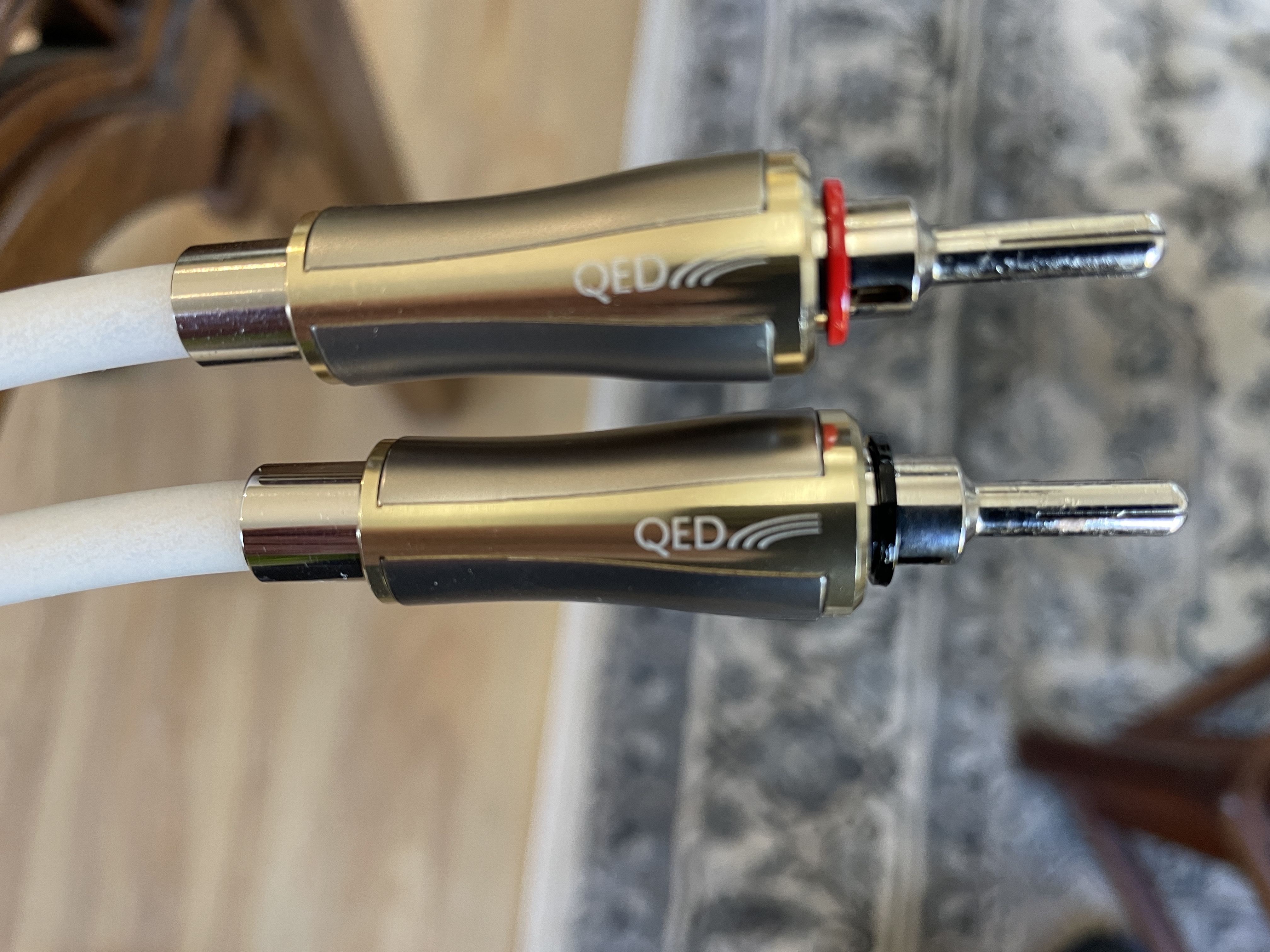 QED Supremus Speaker Cable 2.5 metres - Hi-Fi and Cinema Cables & Accessories - StereoNET