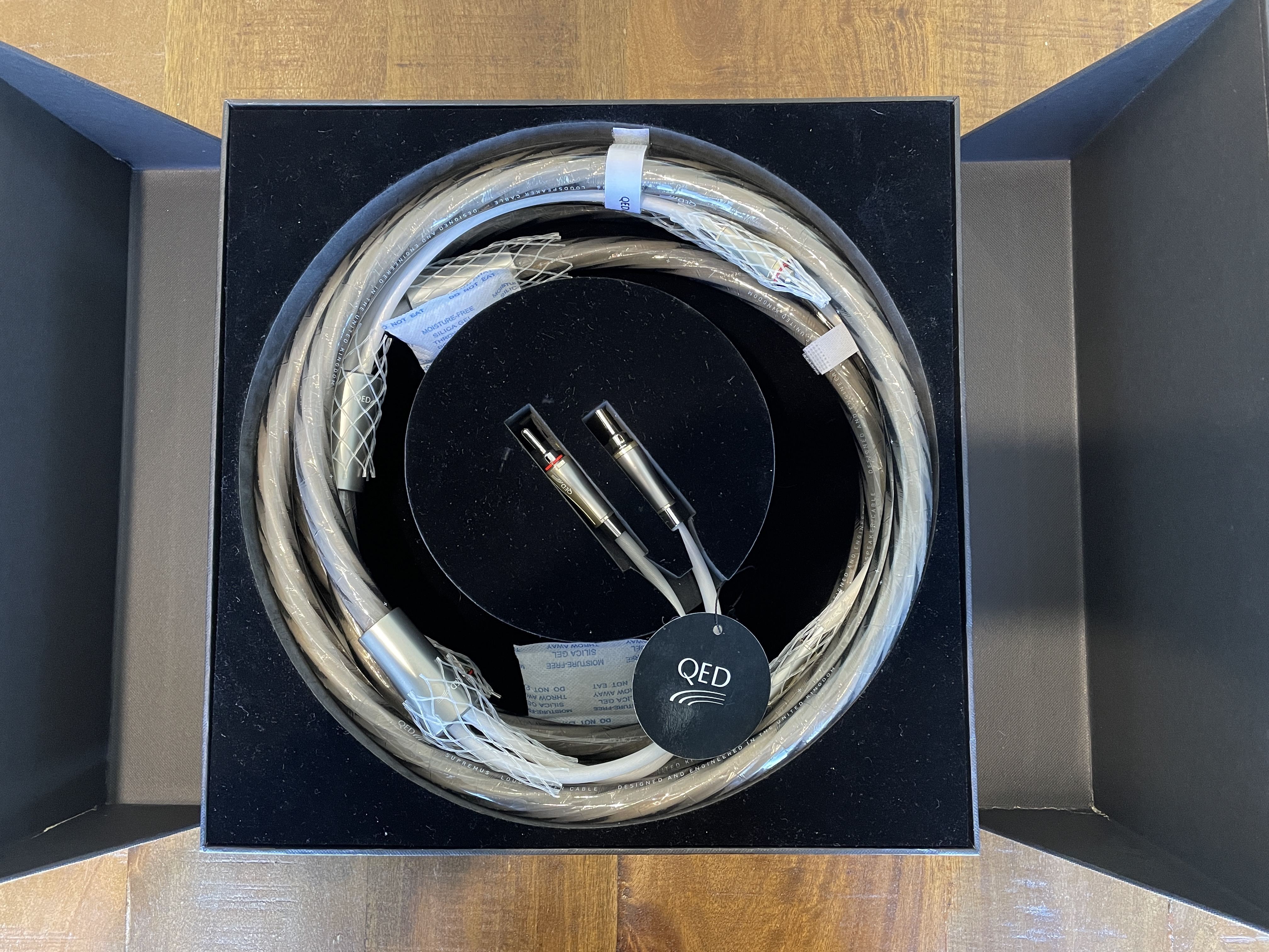 QED Supremus Speaker Cable 2.5 metres - Hi-Fi and Cinema Cables ...