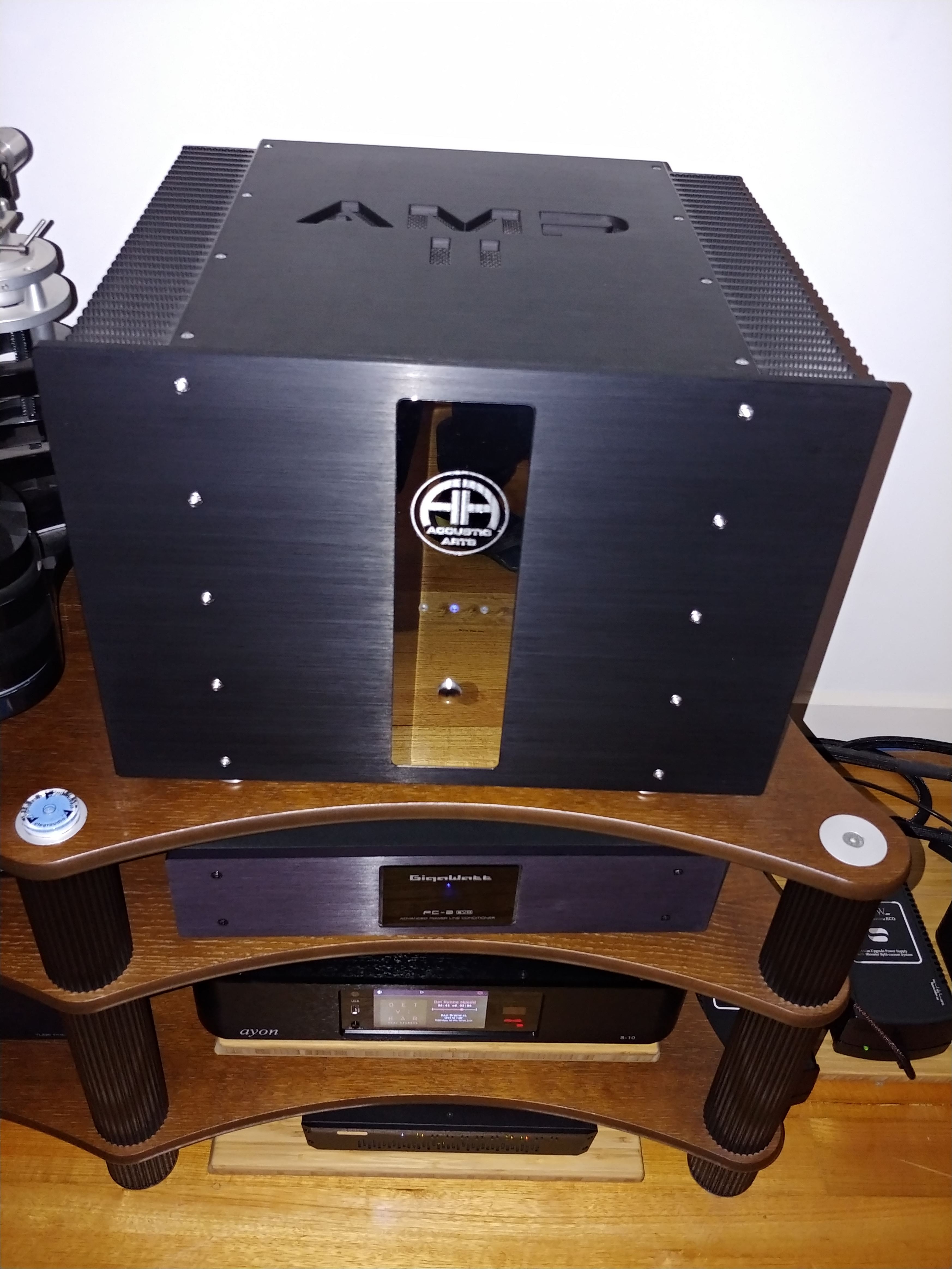 WITHDRAWN: Solid Tech Radius Duo 3 Equipment Rack - Hi-Fi and Cinema Cables & Accessories ...