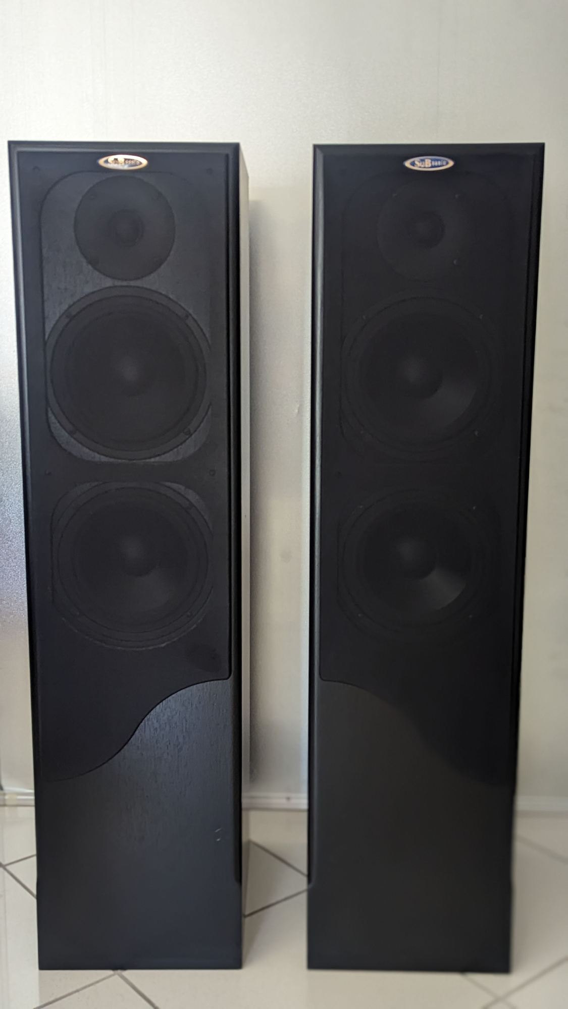 Complete 5.0 Subsonic Surround Sound Speaker Set - Stereo, Home Cinema ...