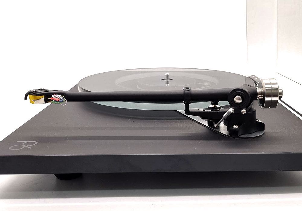 Rega P6 turntable with Exact cartridge - Aussie Audio Mart
