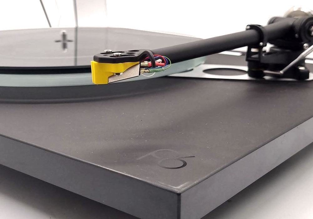 Rega P6 turntable with Exact cartridge - Aussie Audio Mart