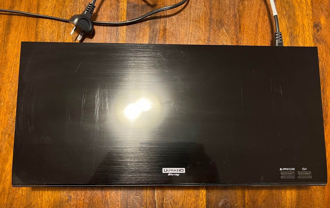 Panasonic UB820 4K Blu-Ray player - Stereo, Home Cinema, Headphones ...