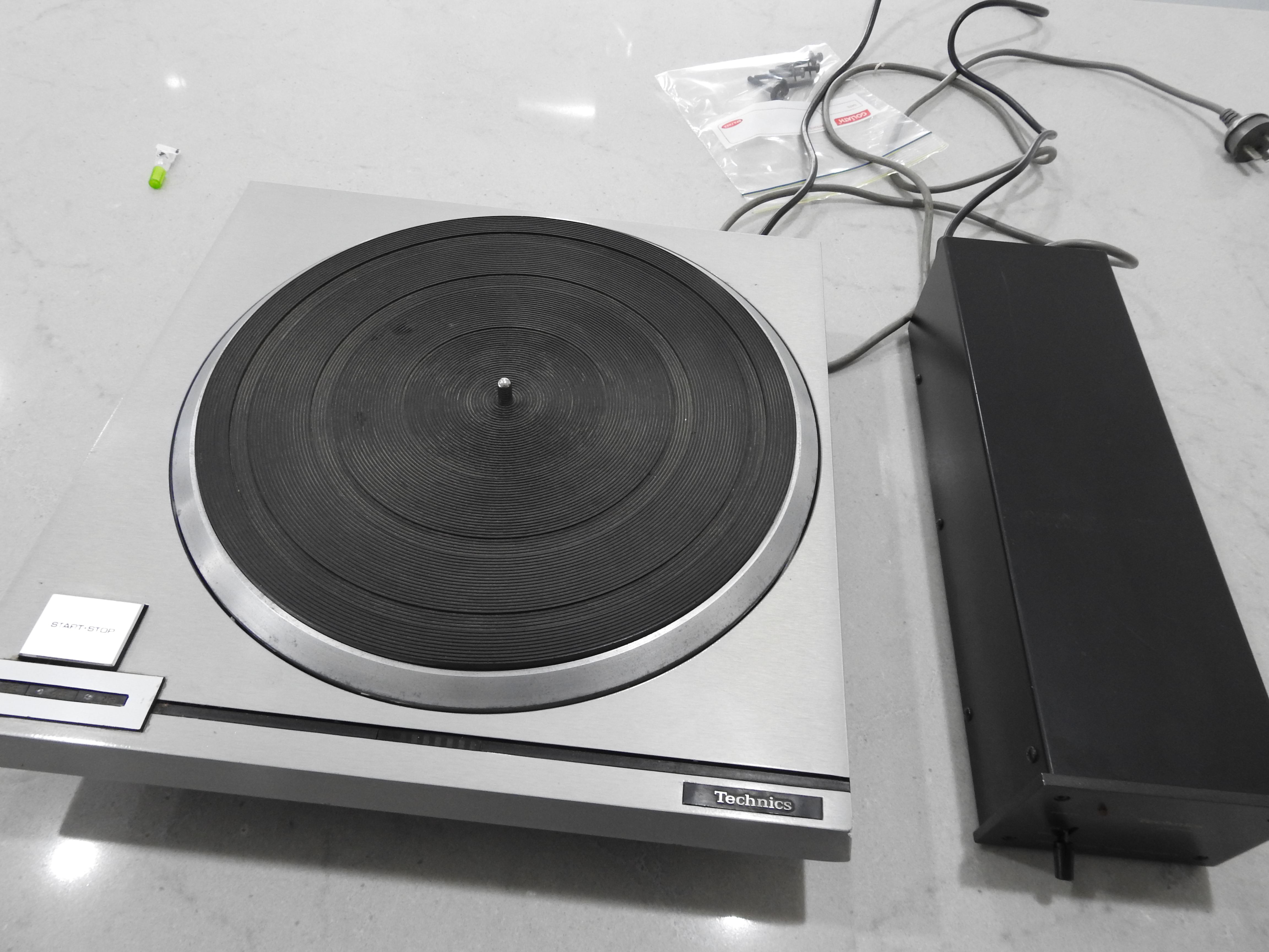 Technics SP10 Mk2 + switchable power supply SH10E - Stereo, Home Cinema ...