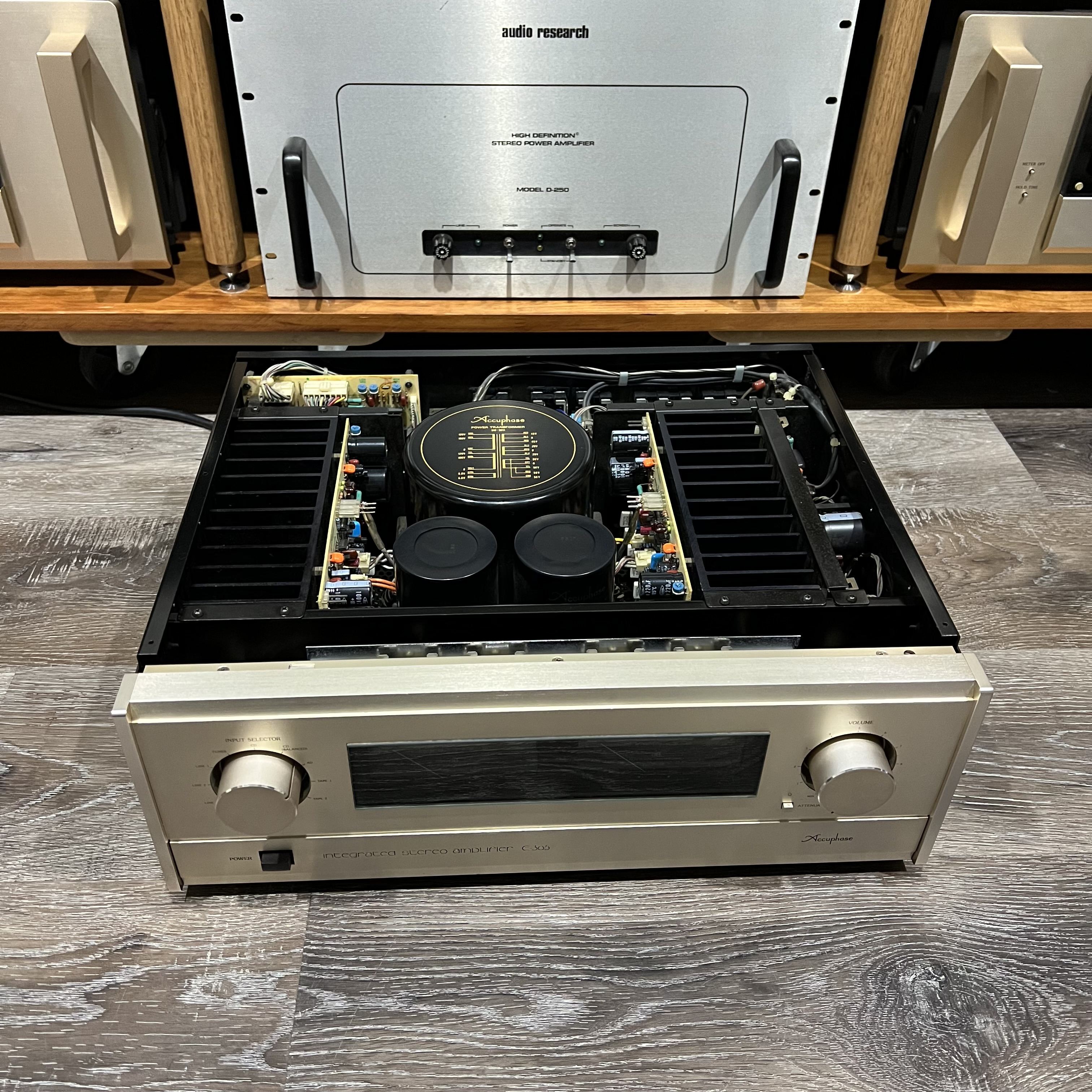 Accuphase E-305 Integrated Stereo Amplifier (240 Volt) |﻿ Stereo, Home ...