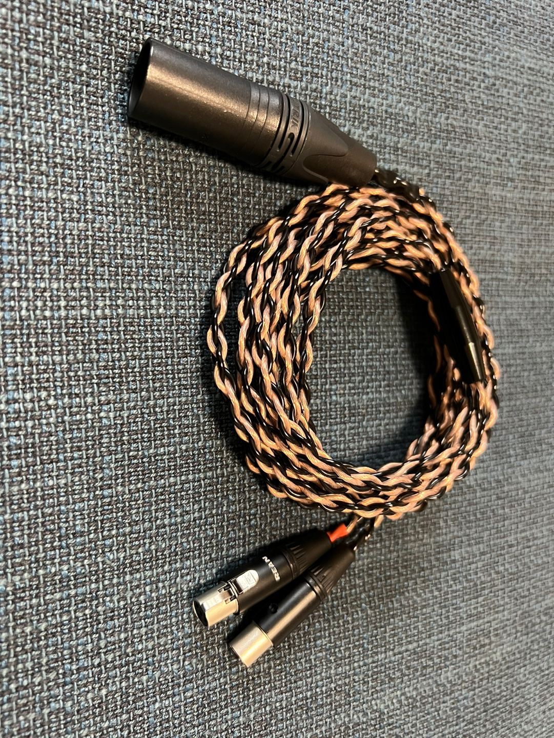 Audeze premium cable (mini 4pin xlr to xlr) (2.5m length) |﻿ Hi-Fi and Cinema Cables & Accessories