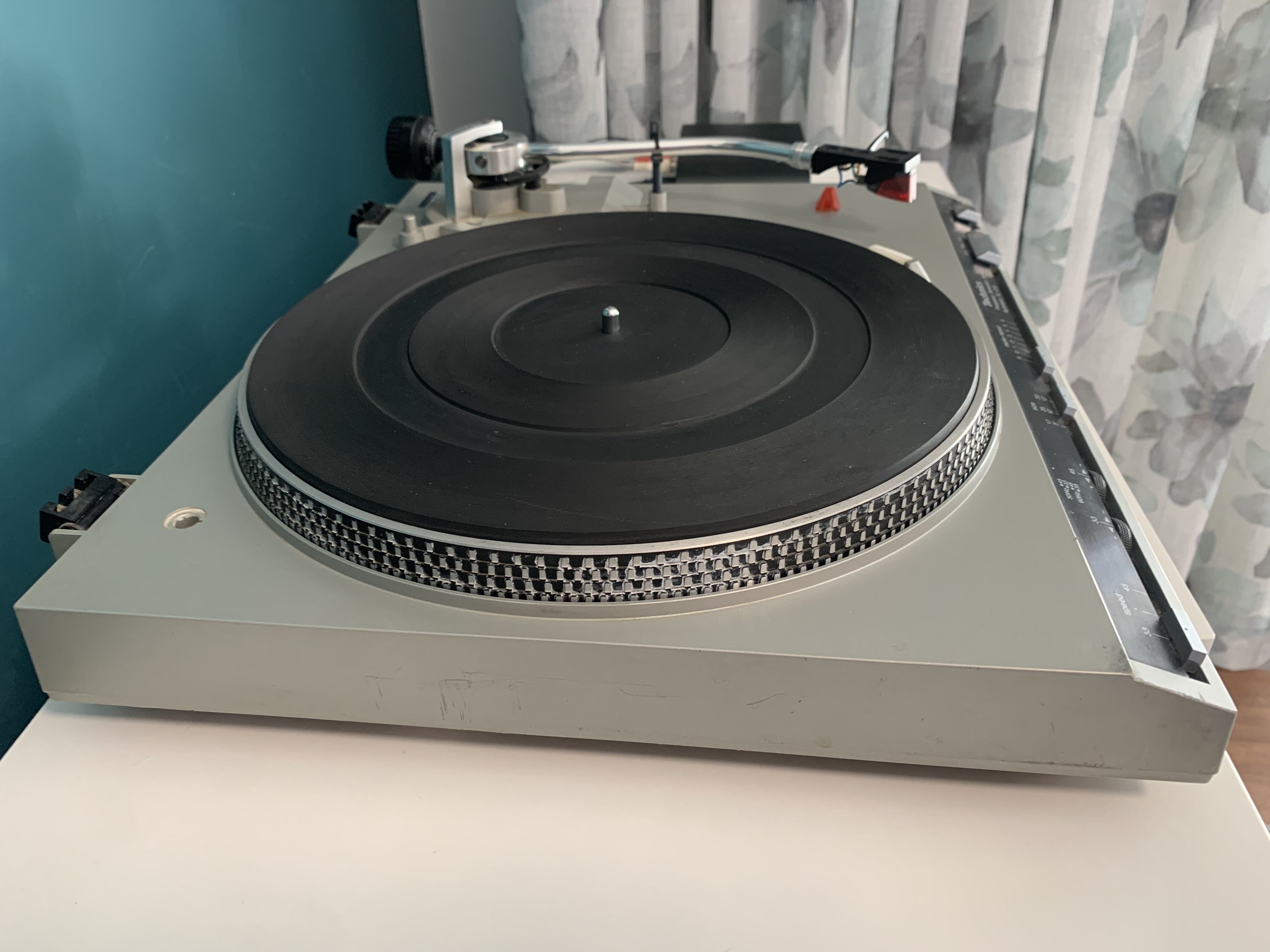 Technics SL230 Turntable (no cartridge) - Stereo, Home Cinema ...