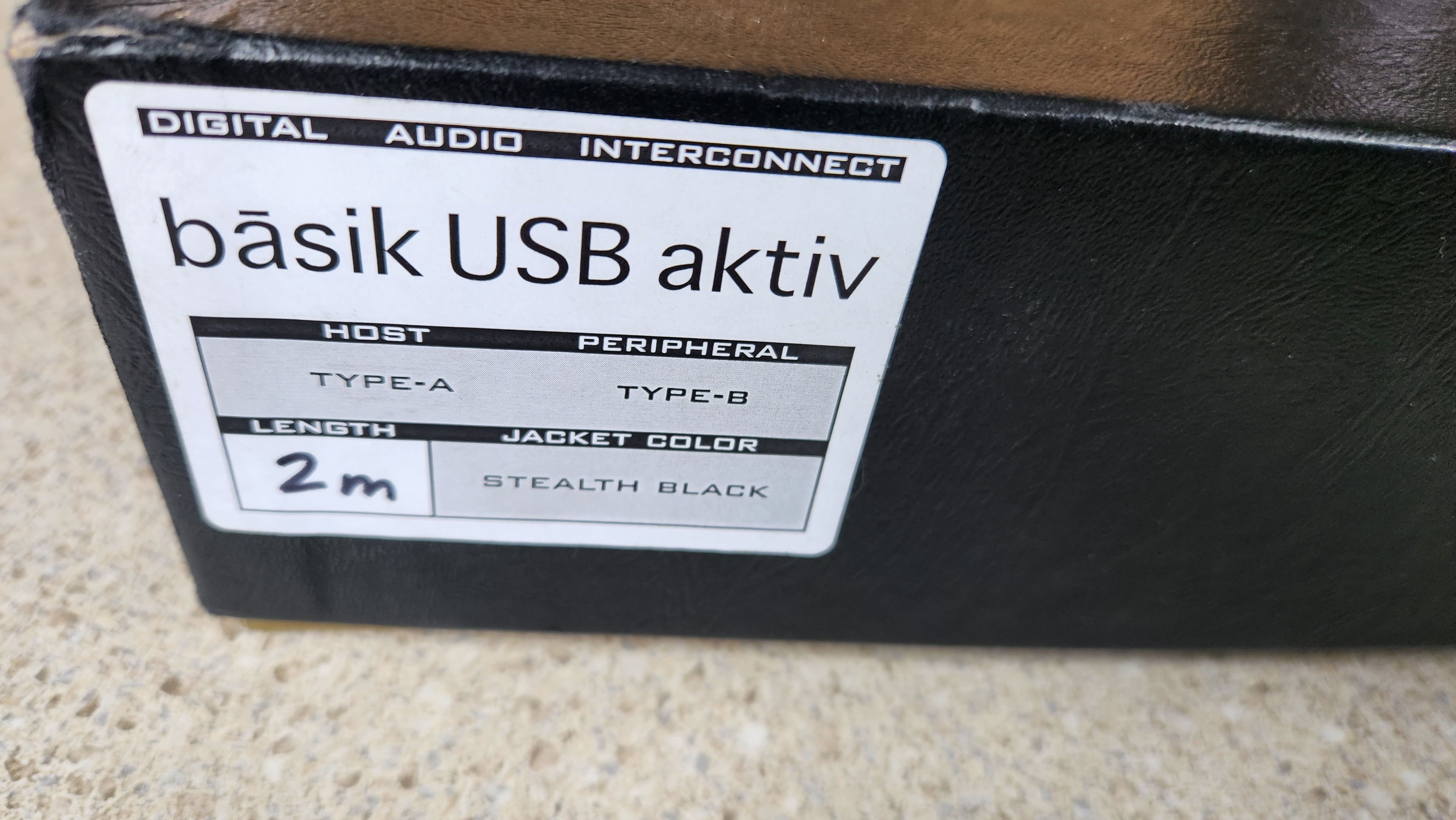 Synergistic Research basik aktiv USB - Hi-Fi and Cinema Cables & Accessories - StereoNET