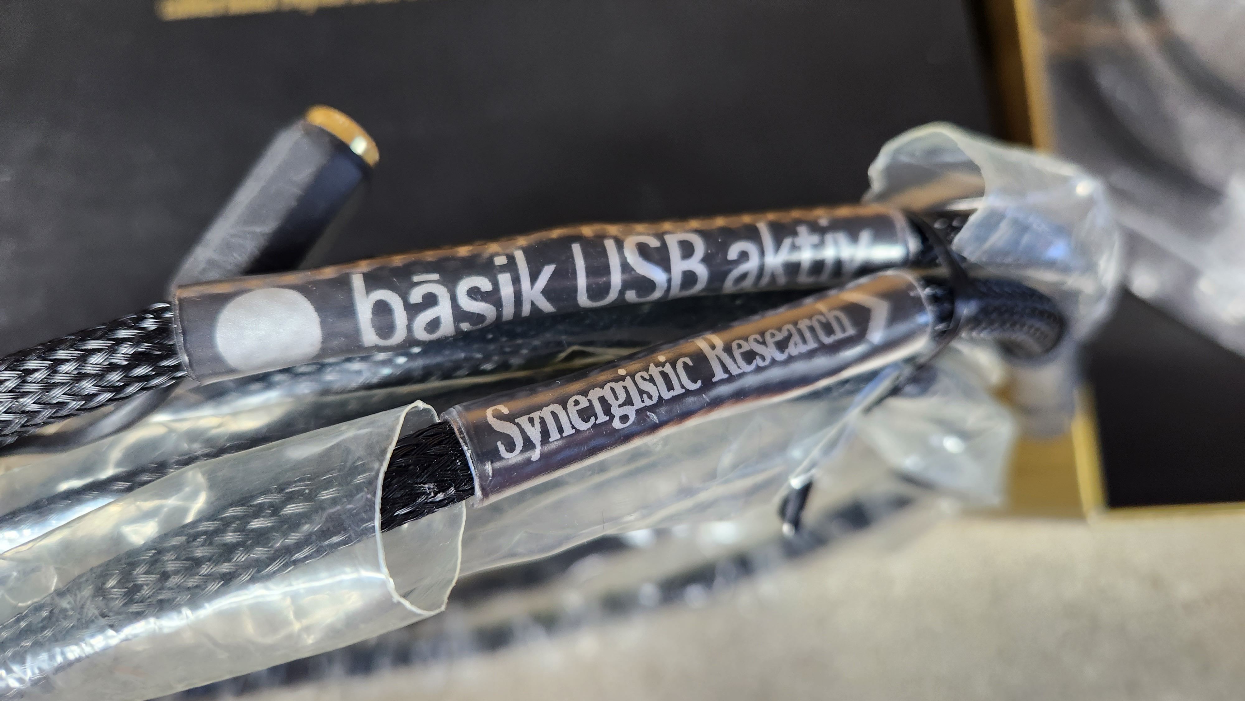 Synergistic Research basik aktiv USB - Hi-Fi and Cinema Cables & Accessories - StereoNET