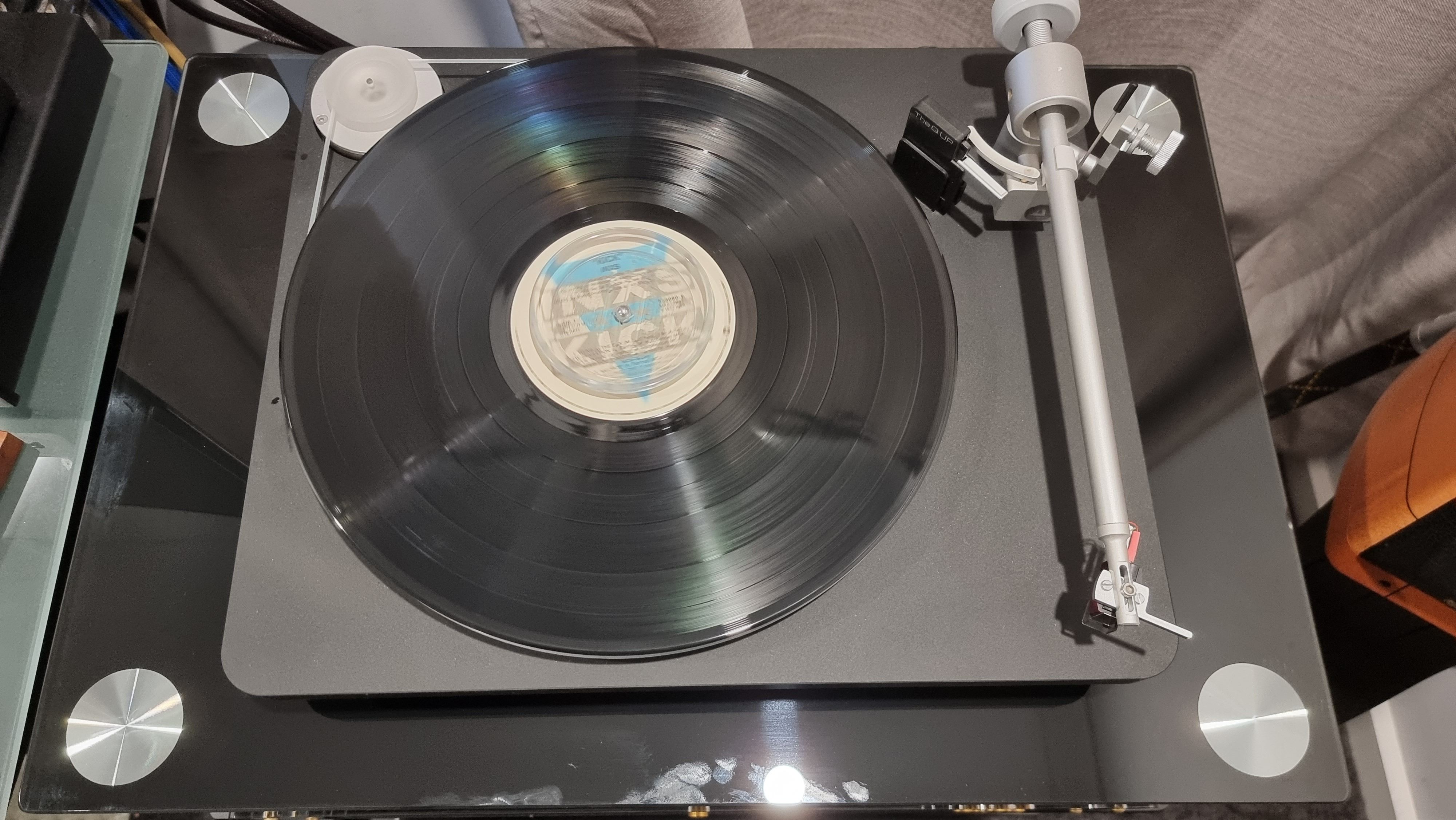 Clearaudio Emotion Turntable (Sans Cartridge) |﻿ Stereo, Home Cinema ...