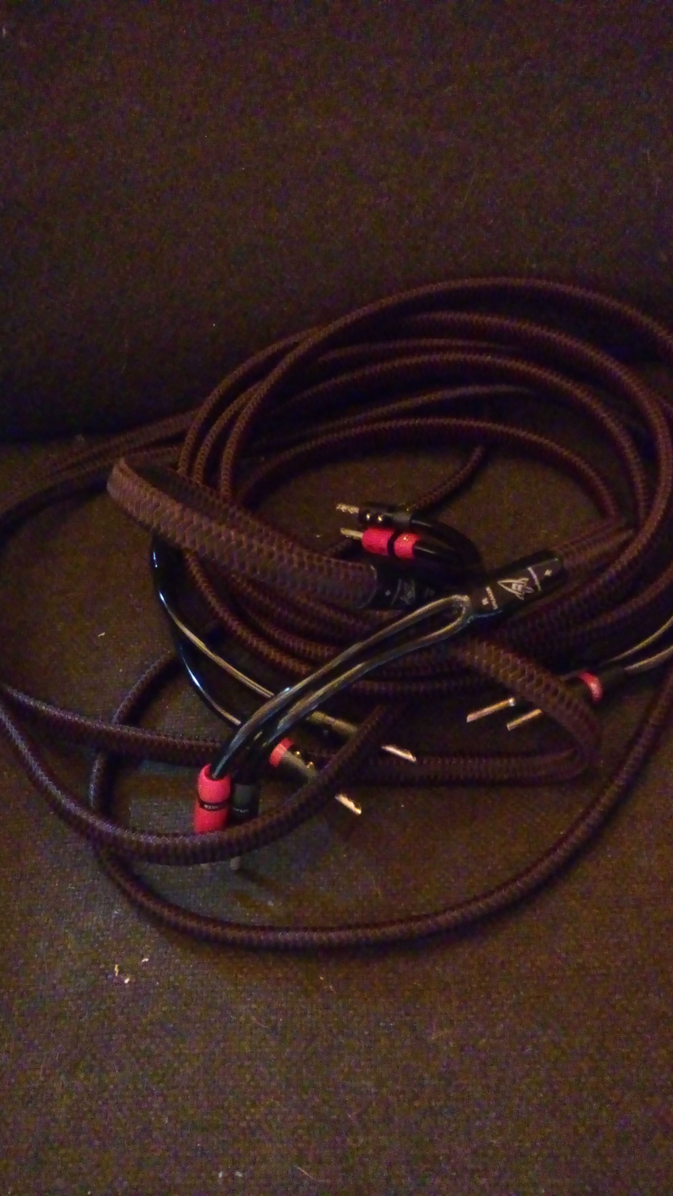 Audioquest Rocket 33 Speaker Cable |﻿ Hi-Fi and Cinema Cables & Accessories