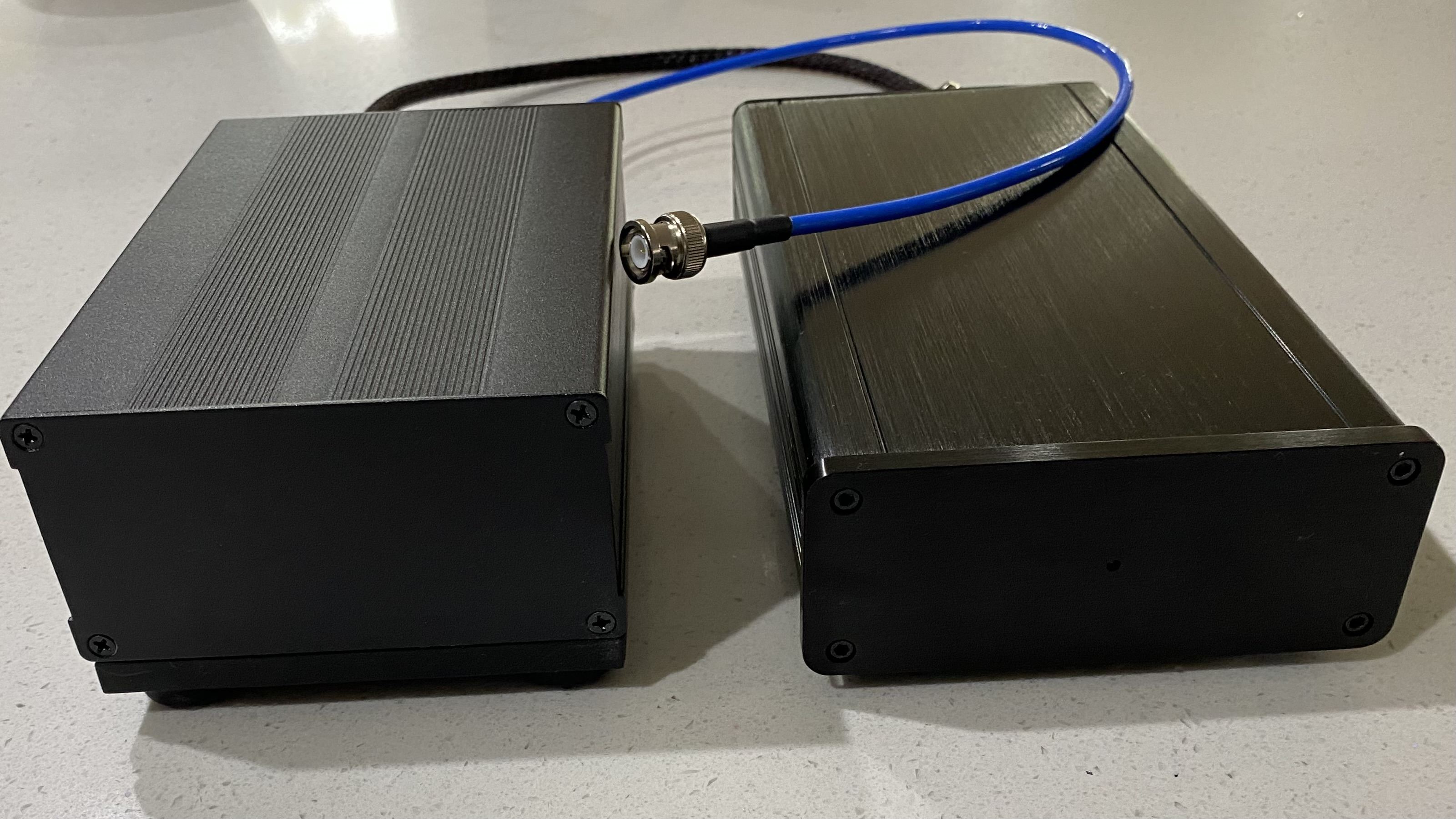 10 Mhz OCXO Clock with Low Noise Linear PSU for DACs, DDCs - Stereo ...