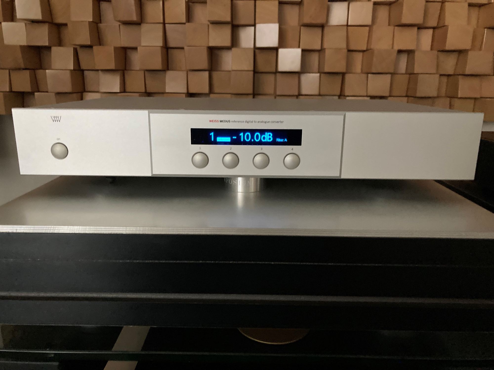 Weiss MEDUS Reference D/A converter - Stereo, Home Cinema, Headphones ...