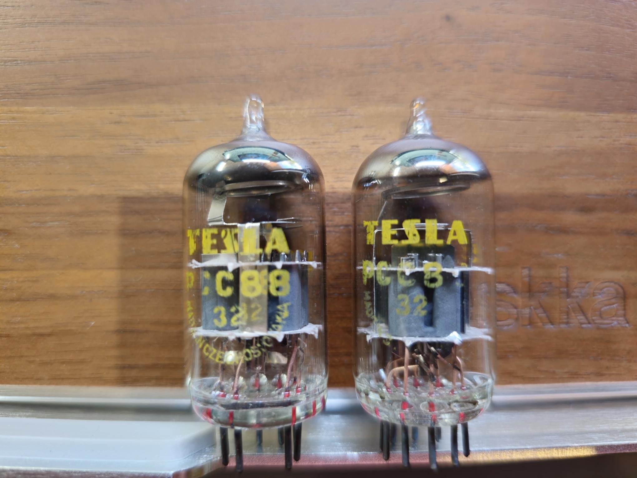 Tesla 7DJ8 / PCC88 Yellow Label Tube Pair - Hi-Fi and Cinema Cables ...