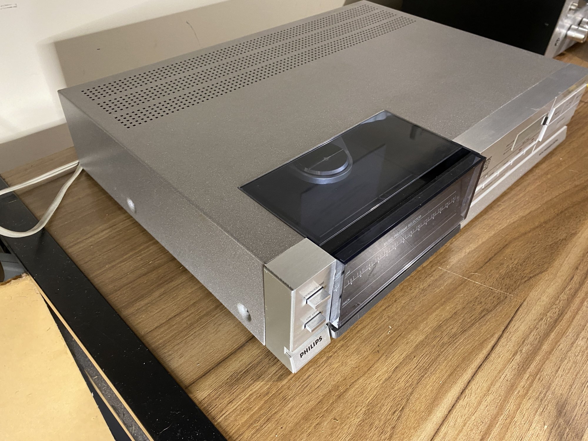 Philips CD-303 CD Player - Stereo, Home Cinema, Headphones Components ...