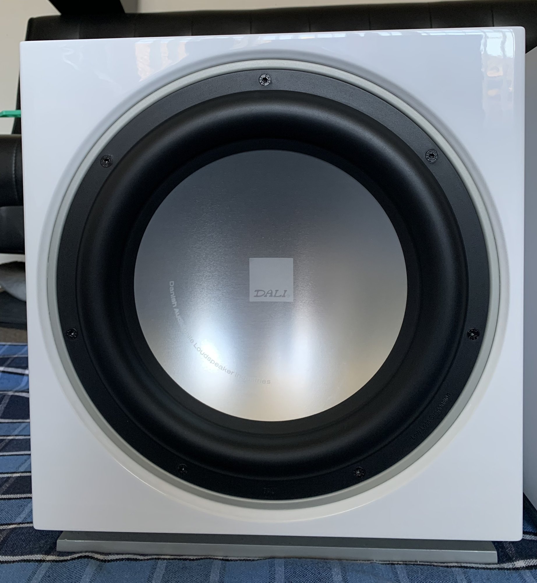 BEAUTIFUL DALI SUB E-12F SUBWOOFERS Pair (white) - Stereo, Home Cinema, Headphones Components ...