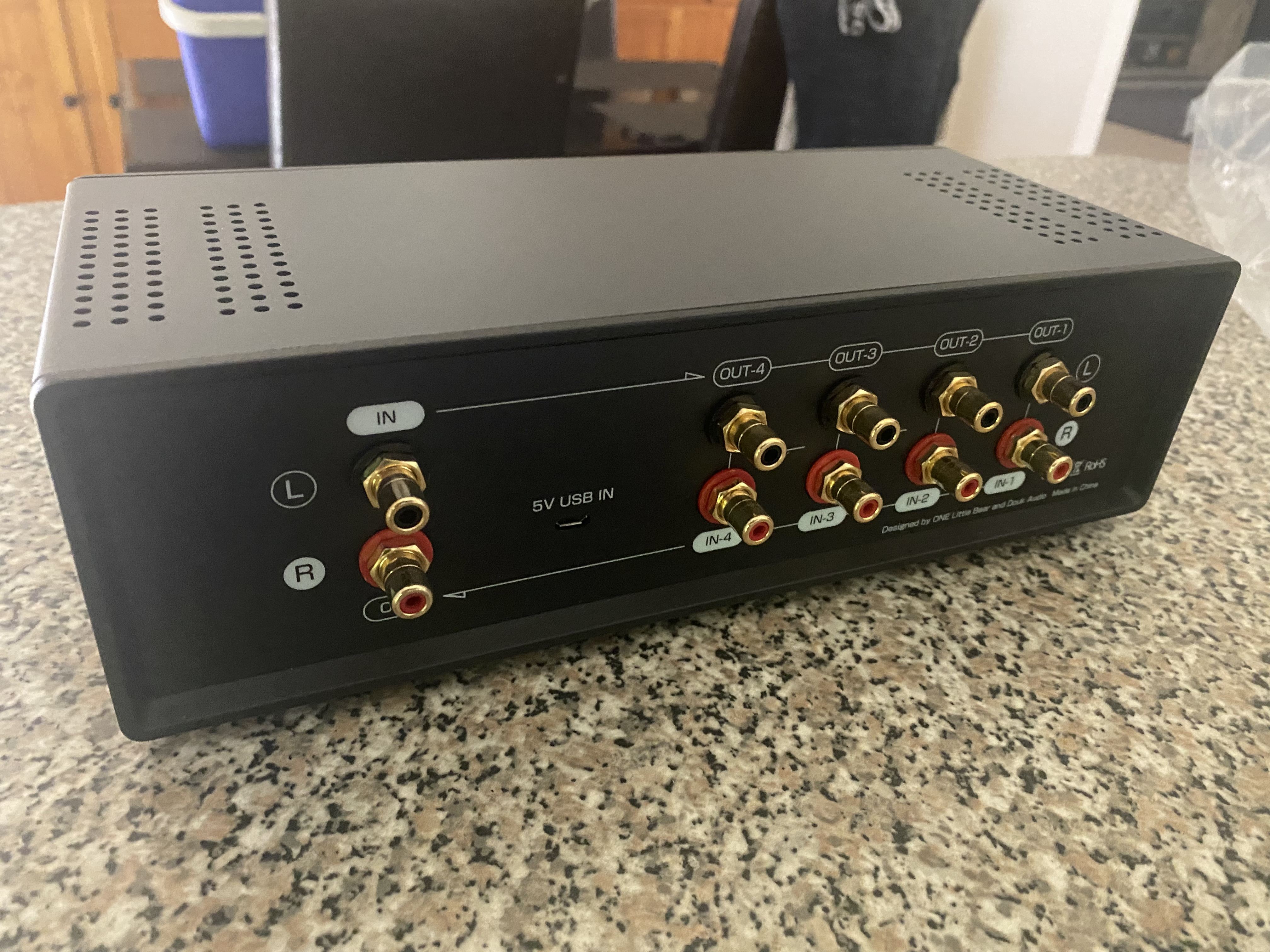 Douk Audio VU Meter/Rca Splitter - Hi-Fi and Cinema Cables ...