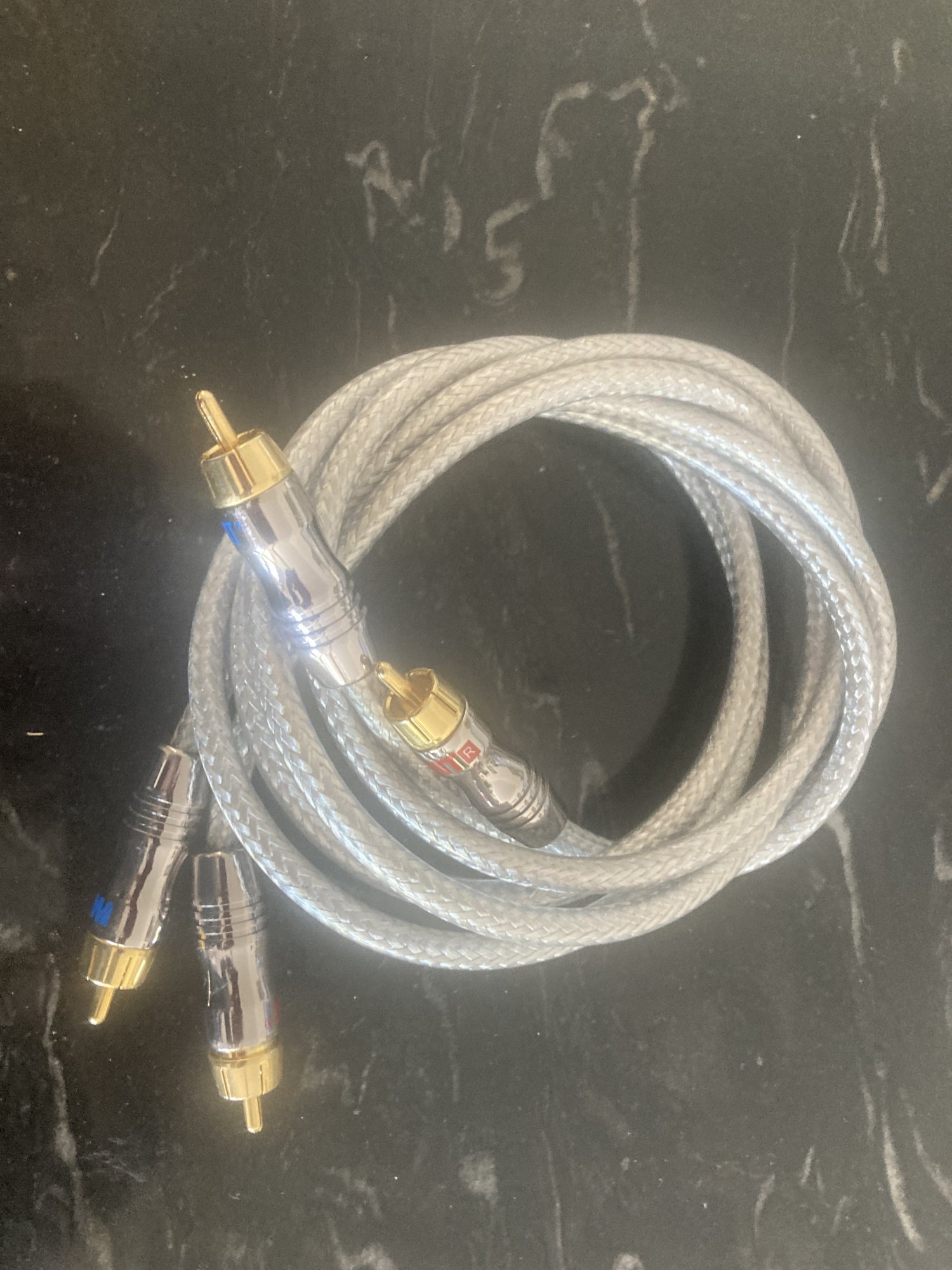 MPC plus By MIT 1 metre rcas |﻿ Hi-Fi and Cinema Cables & Accessories