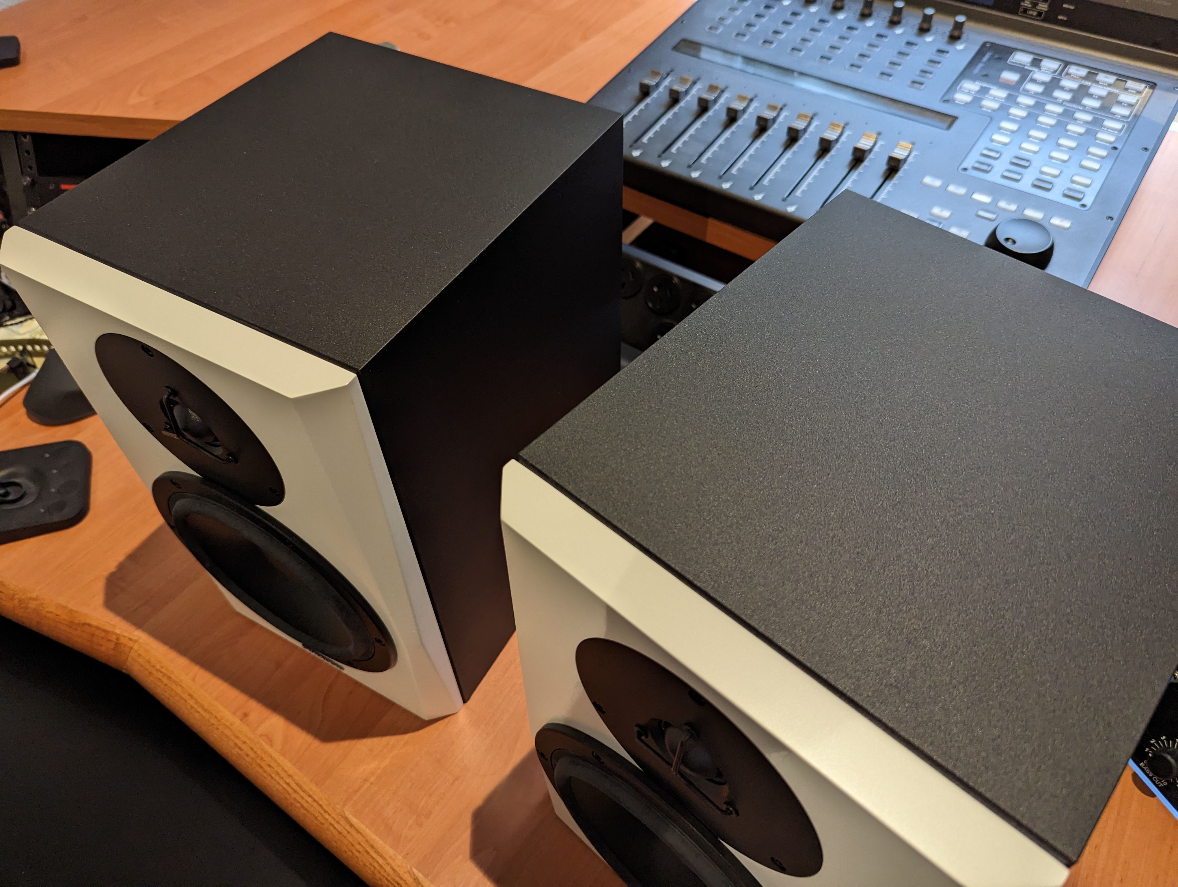 FS: Dynaudio LYD 8 studio monitors WHITE PAIR |﻿ Stereo, Home Cinema ...