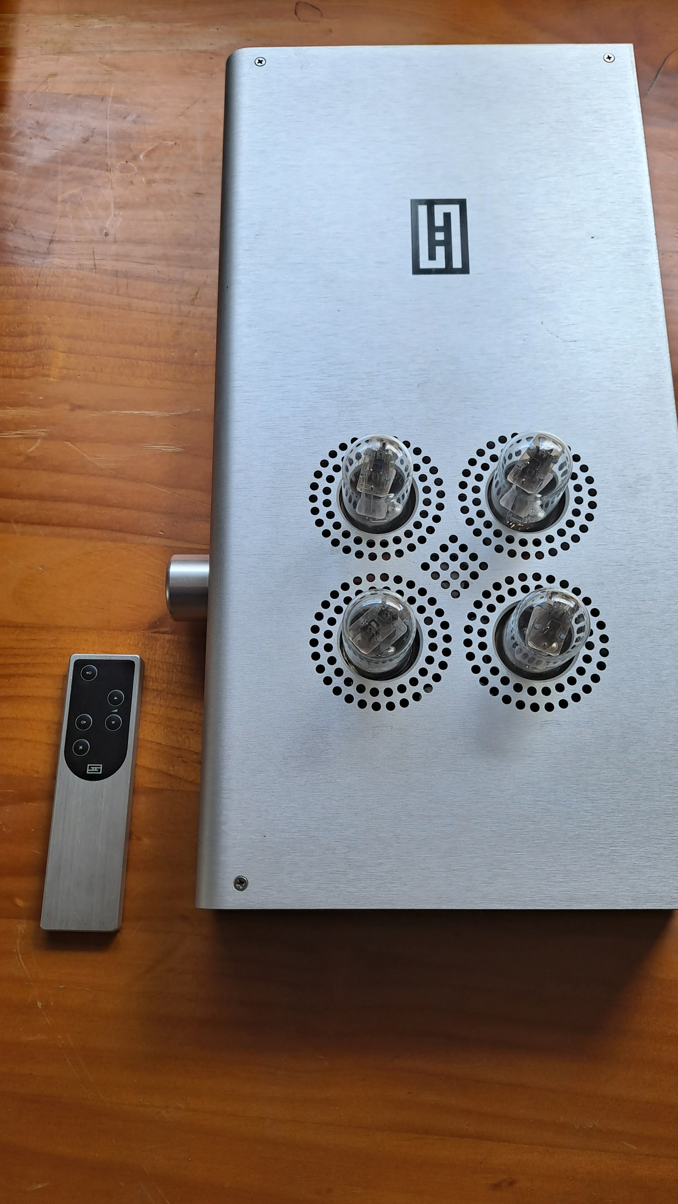 SOLD ELSEWHERE: Schiit Freya (Original) Preamplifier |﻿ Stereo, Home ...