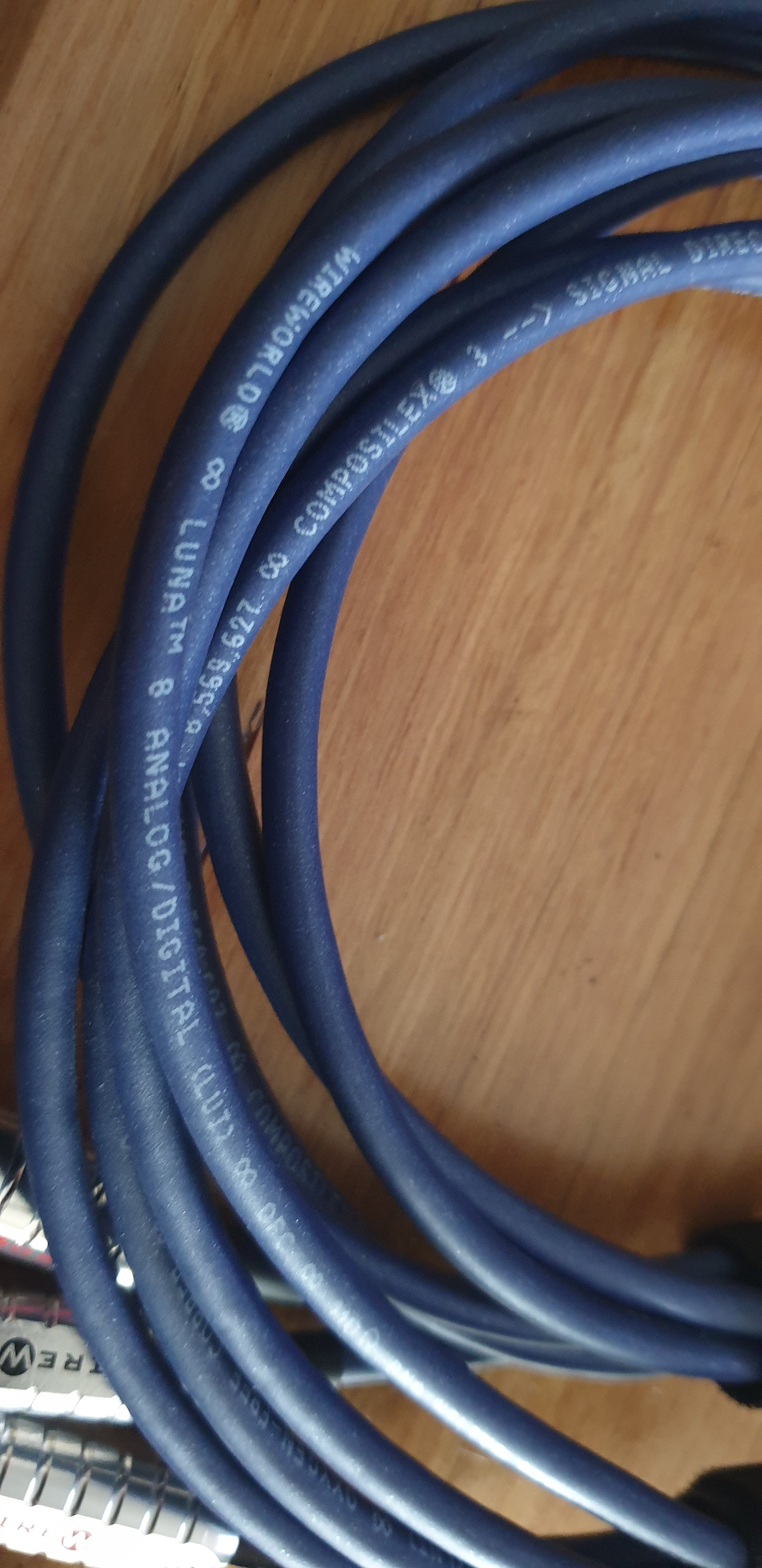 WireWorld Luna 8 RCA analog/digital 1m - Hi-Fi and Cinema Cables & Accessories - StereoNET