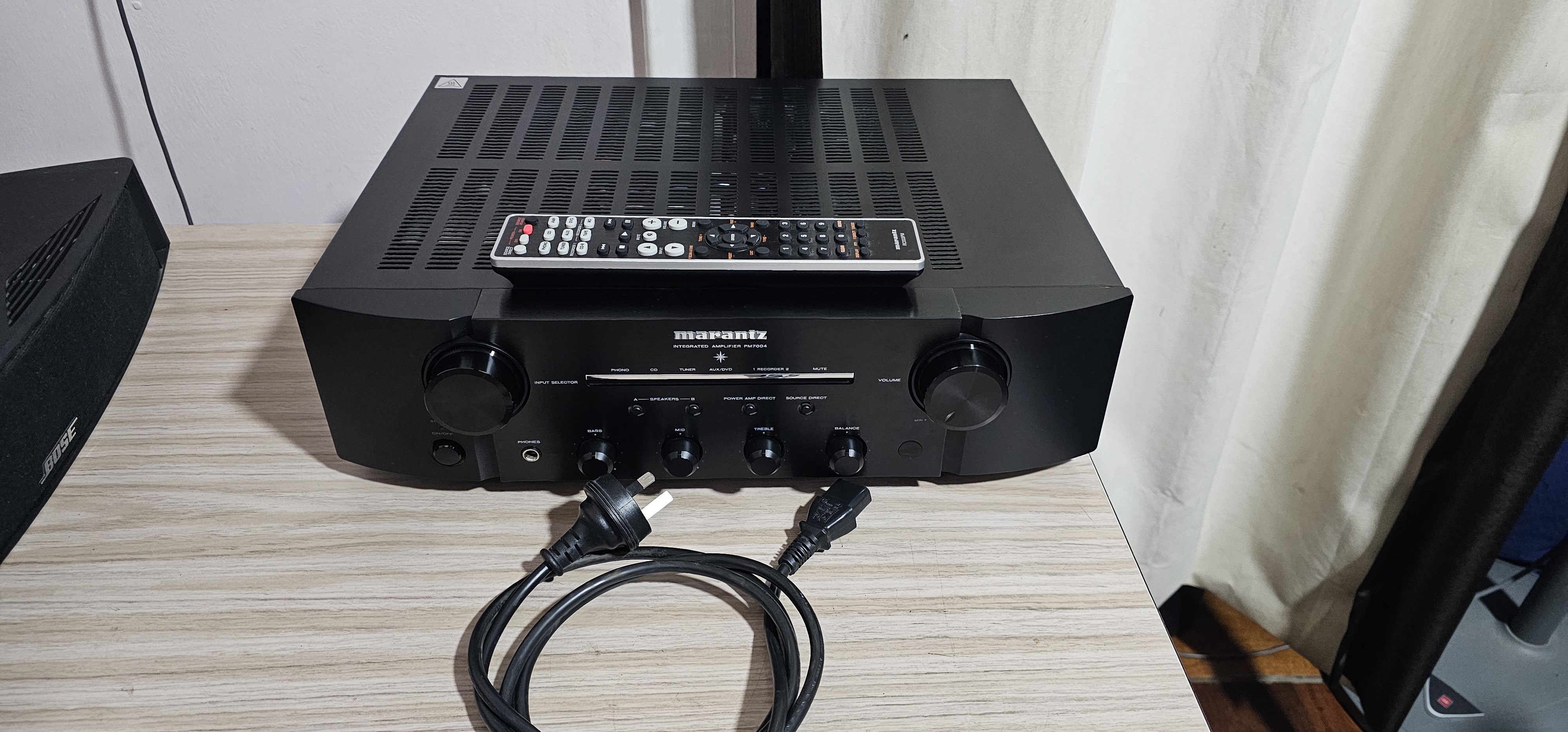 Marantz PM7004 Integrated Amplifier. |﻿ Stereo, Home Cinema, Headphones Components