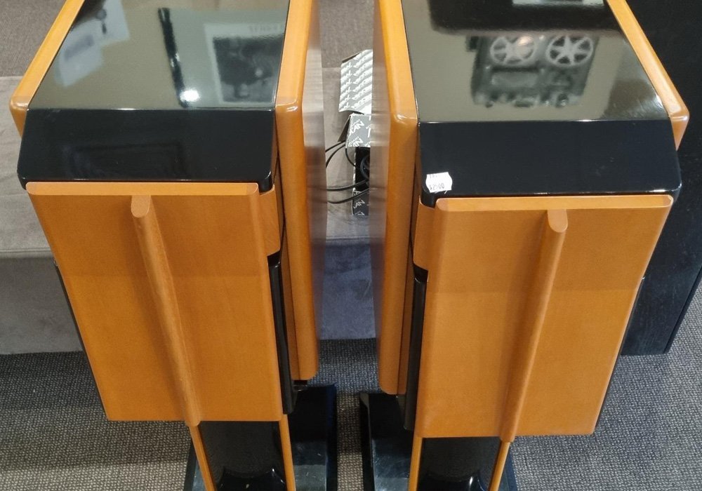 JM Labs Micro Utopia bookshelf speakers with stands. - Commercial ...