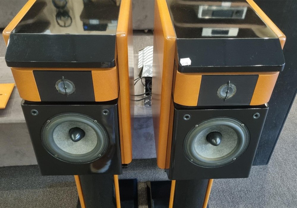 JM Labs Micro Utopia bookshelf speakers with stands. - Commercial ...