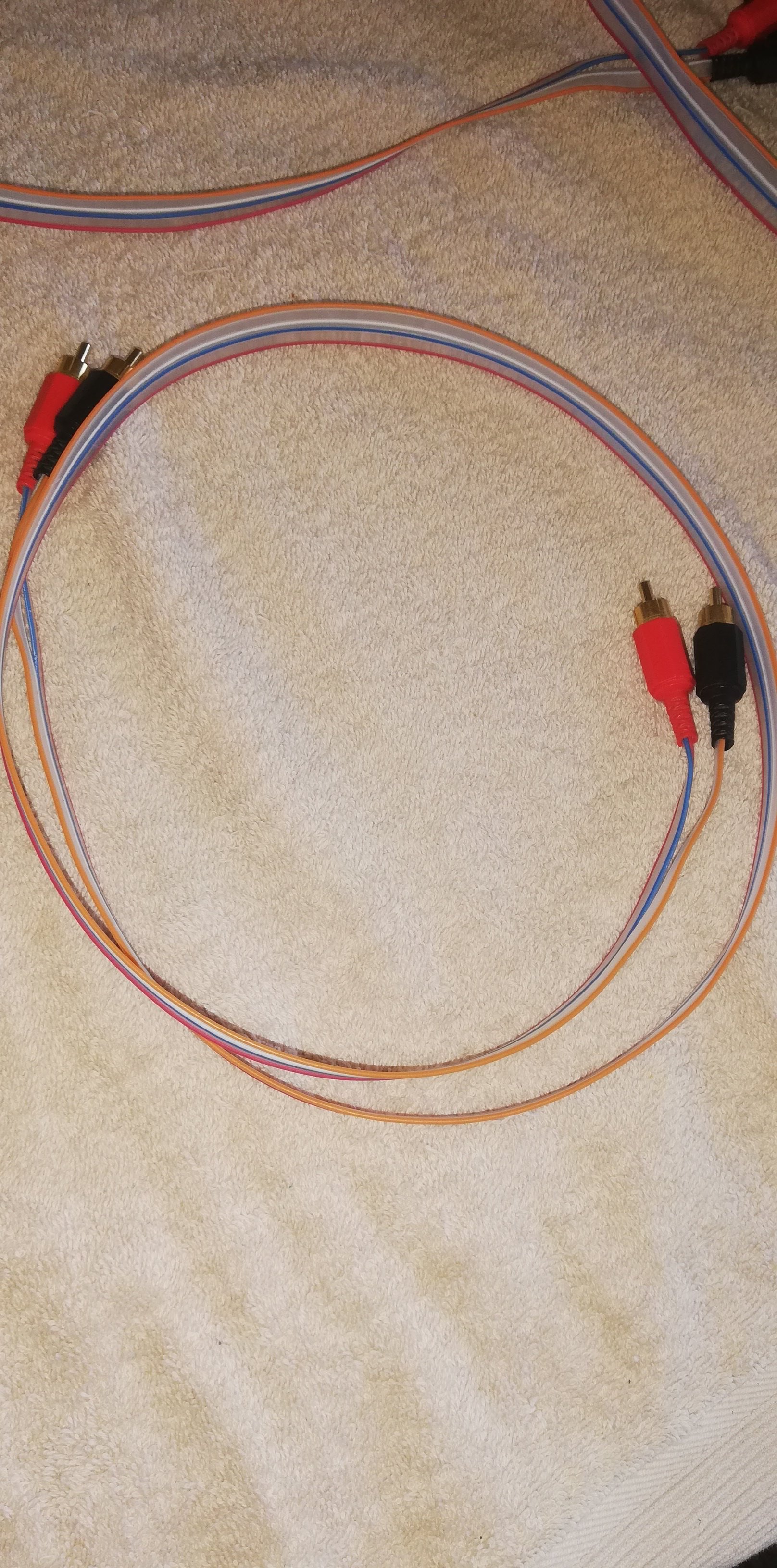 DNM Reson RCA Interconnects 2 of 1m each - Hi-Fi and Cinema Cables ...