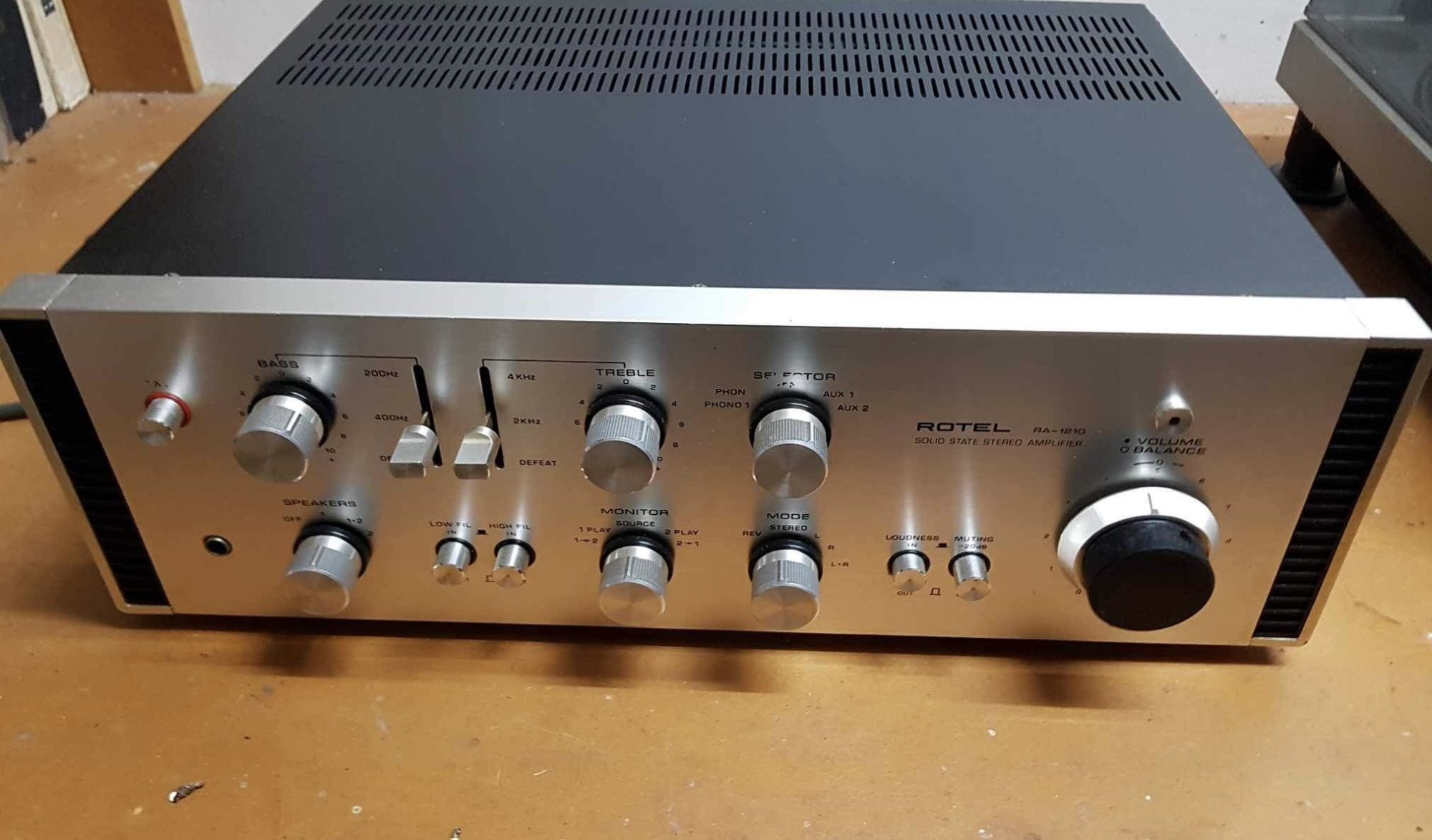 Which Stereo Amplifier -Rotel Ra-1210 Or Pioneer SA-7500 mk1 - Stereo ...