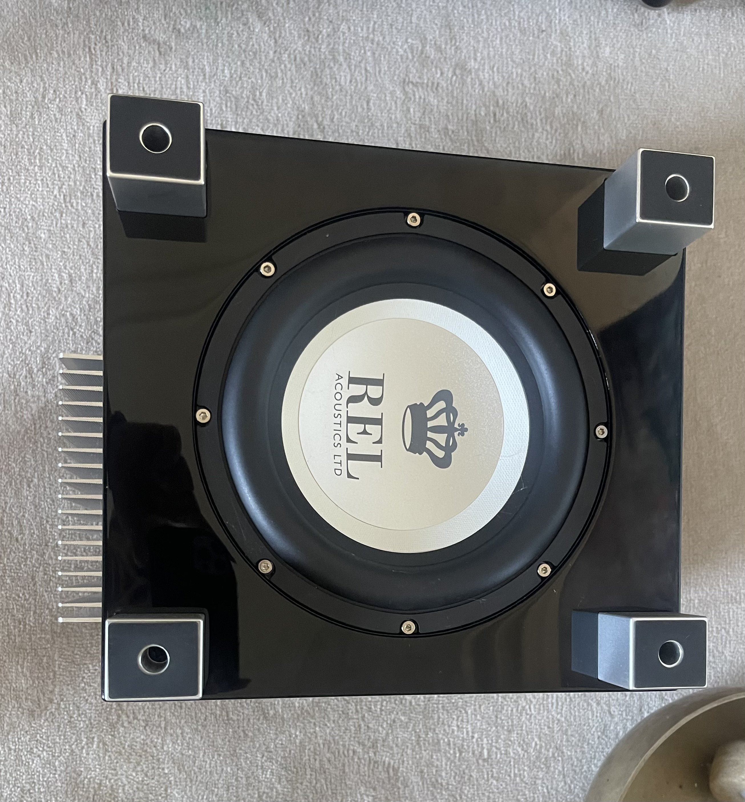 REL T5i subwoofer - Stereo, Home Cinema, Headphones Components - StereoNET