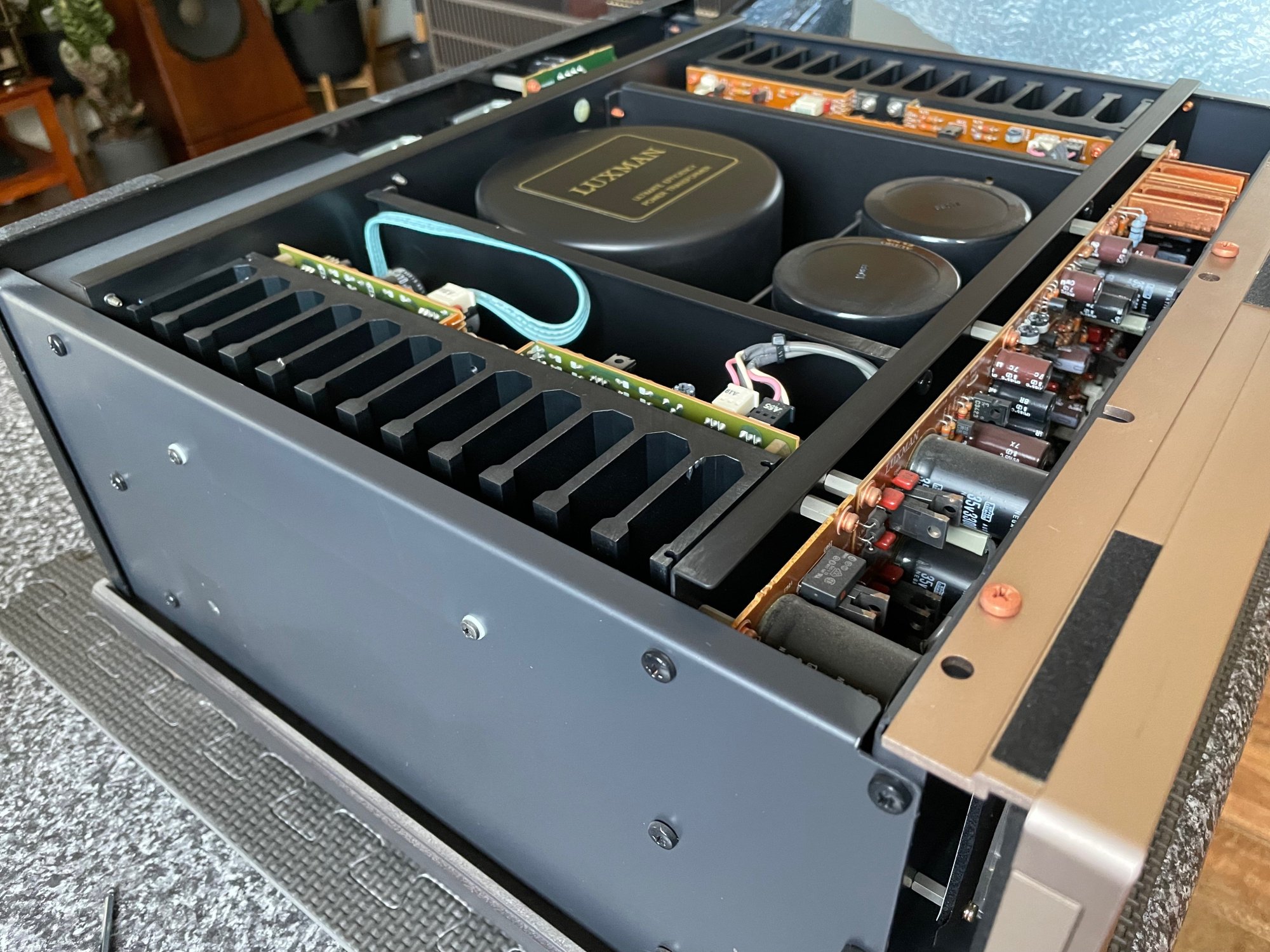 FS: LUXMAN M7 Signature Power Amp ! 100Volts - Stereo, Home Cinema ...