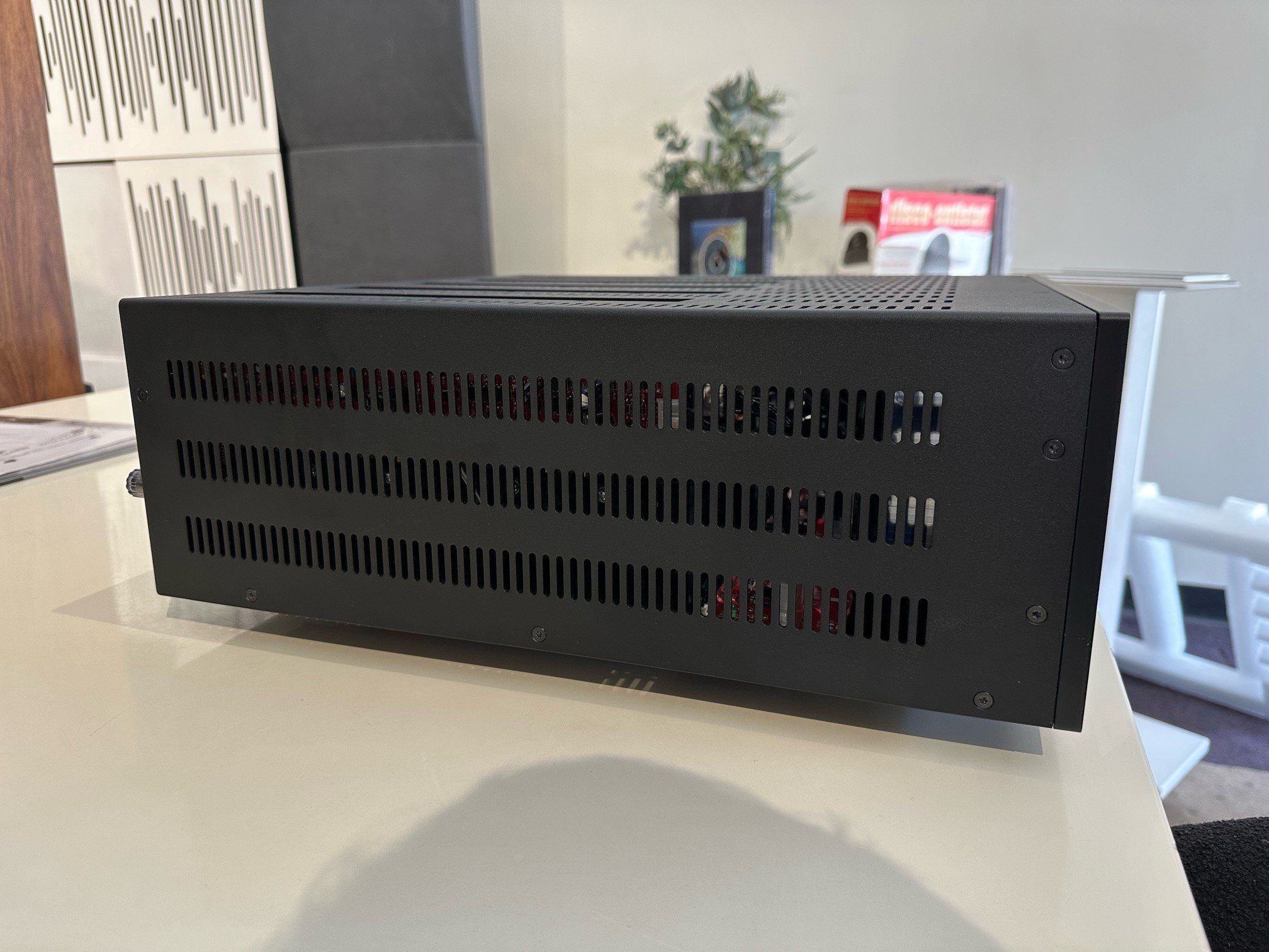 SOLD ELSEWHERE: Anthem MCA-525 Gen2 5 channel power amplifier ...