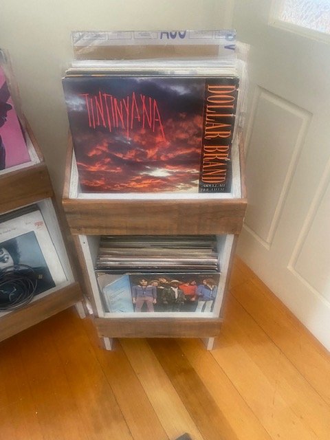 Retro Record Rack |﻿ Hi-Fi and Cinema Cables & Accessories