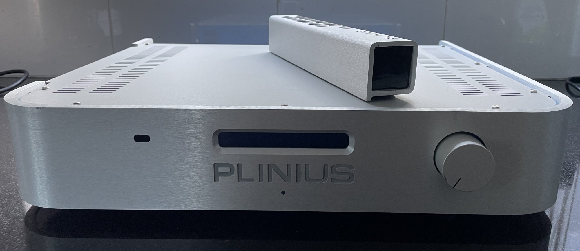 SOLD ELSEWHERE: Plinius M8 Preamp + Remote - Stereo, Home Cinema ...