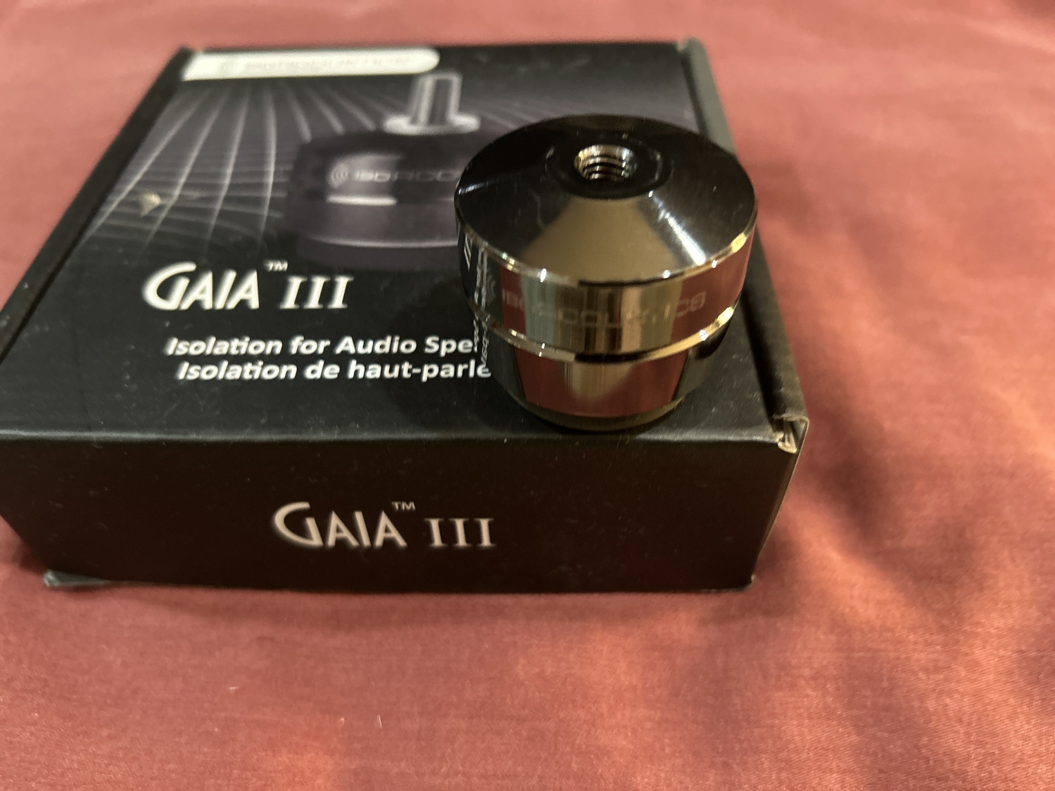 isoACOUSTICS GAIA III [8 isolating feet - 32kg] |﻿ Hi-Fi and Cinema ...